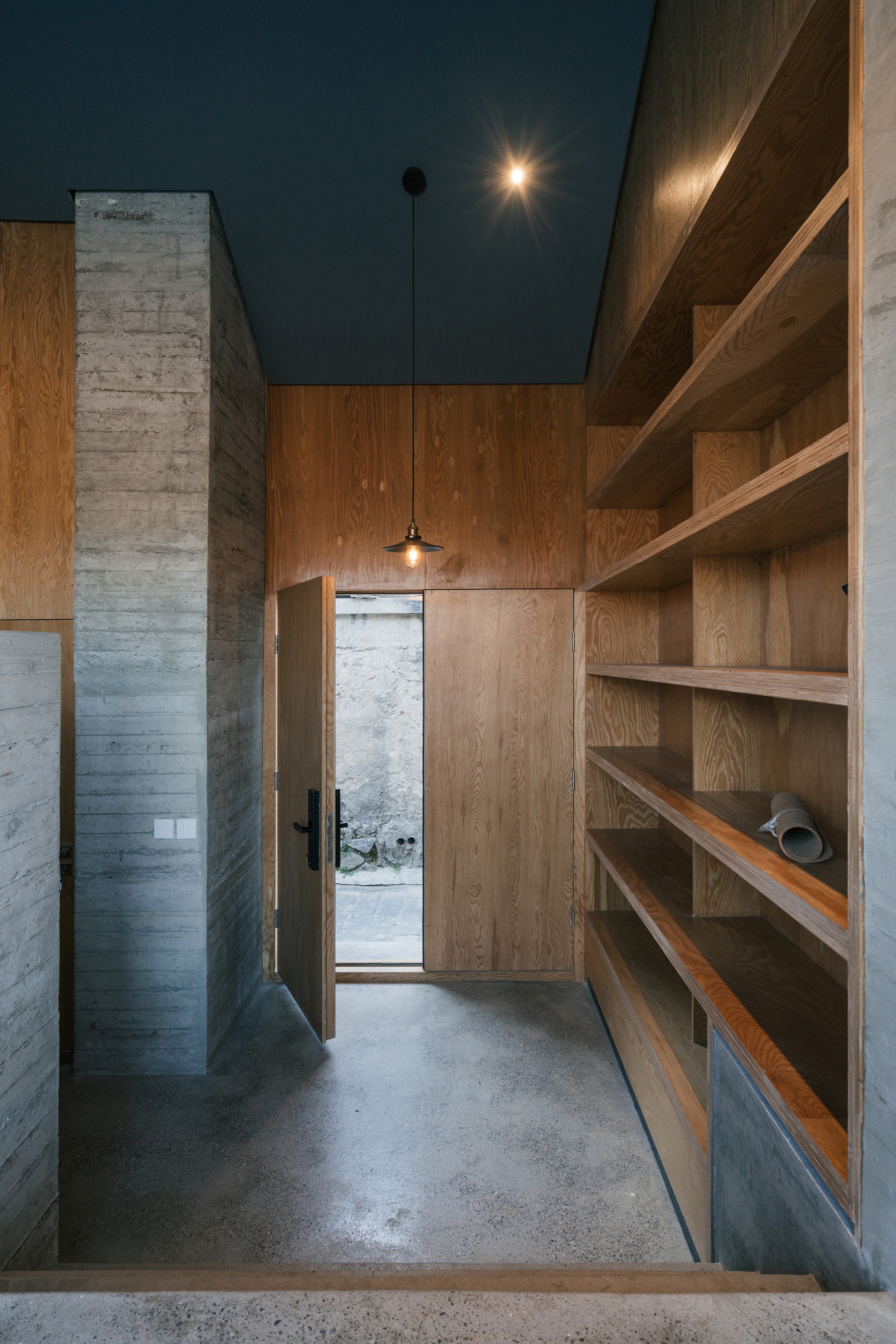 Gallery of Entrance Hall: "Welcome" Ideas to Your Home - 11