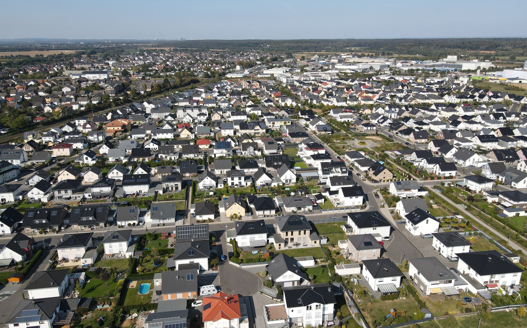 Gallery of The City Outskirts: Suburbia and Low-Cost Housing - 2
