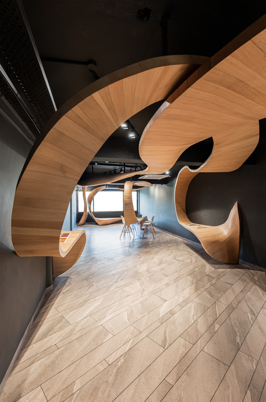 Gallery of The Comeback of Curved Design: Materials That Can Bend and ...
