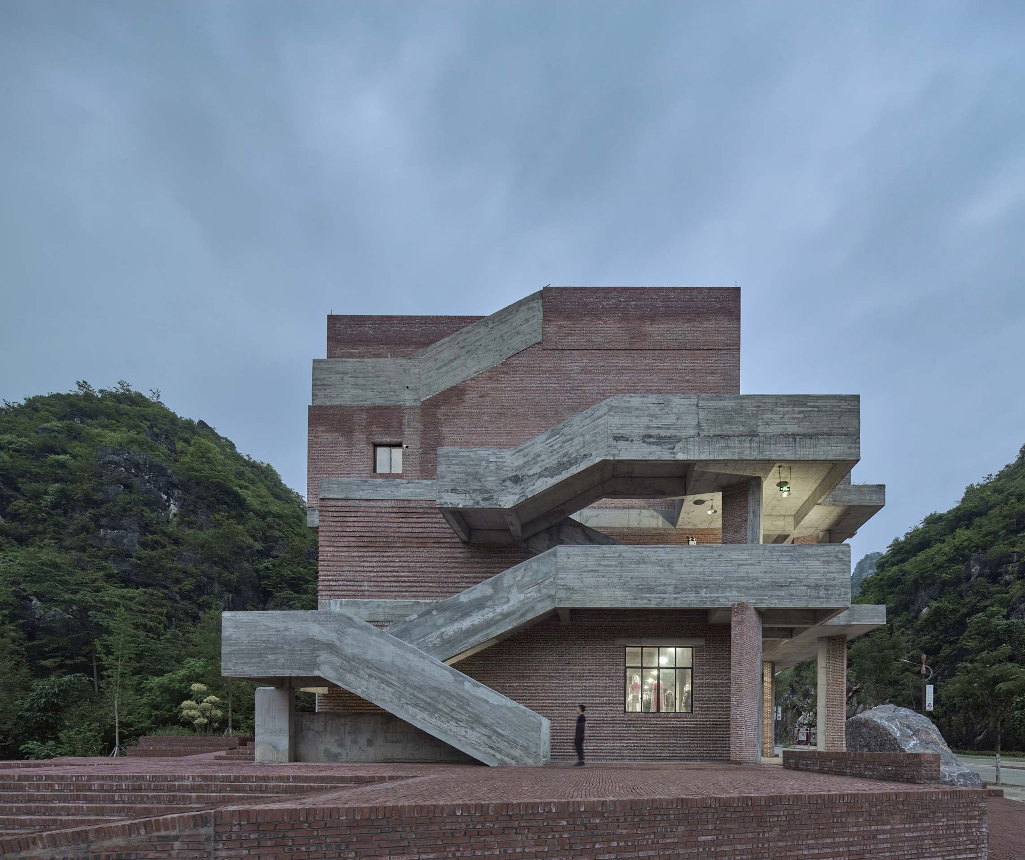 Gallery of Cultural Service Center and Local Workshops of Ruyi Village ...