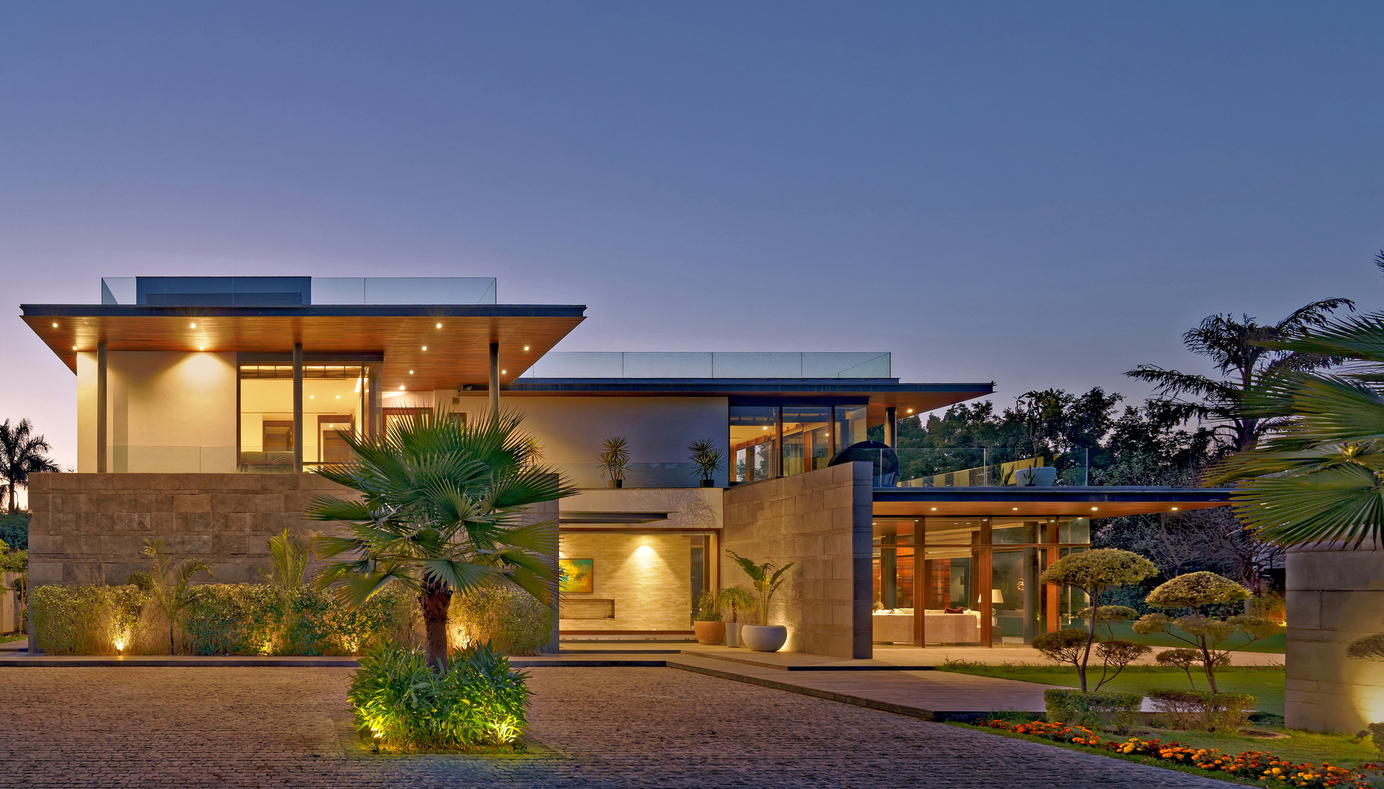 Gallery of Horizon House / DADA Partners - 8