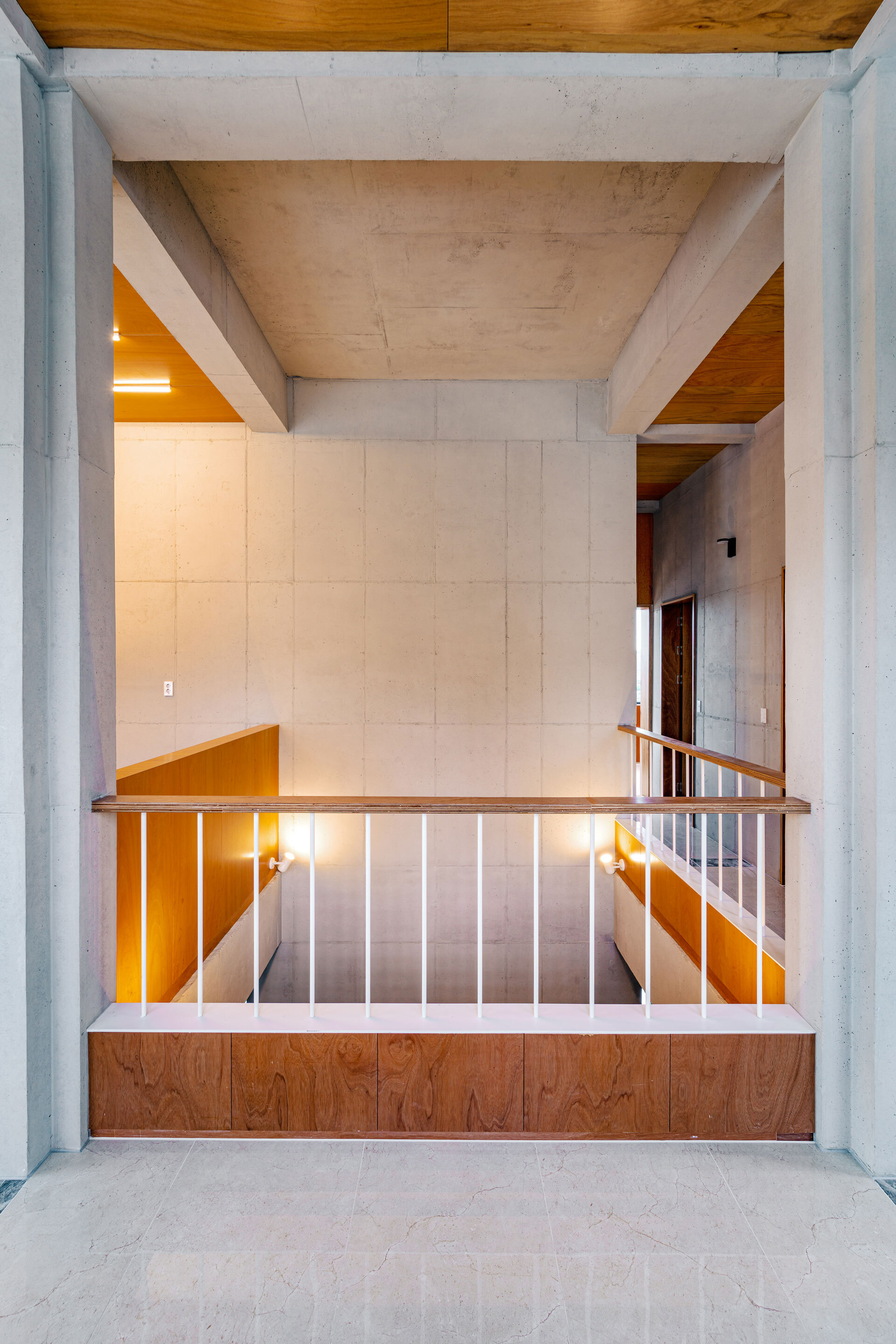 Gallery of 3x4 Café and House / SOBO architects - 10