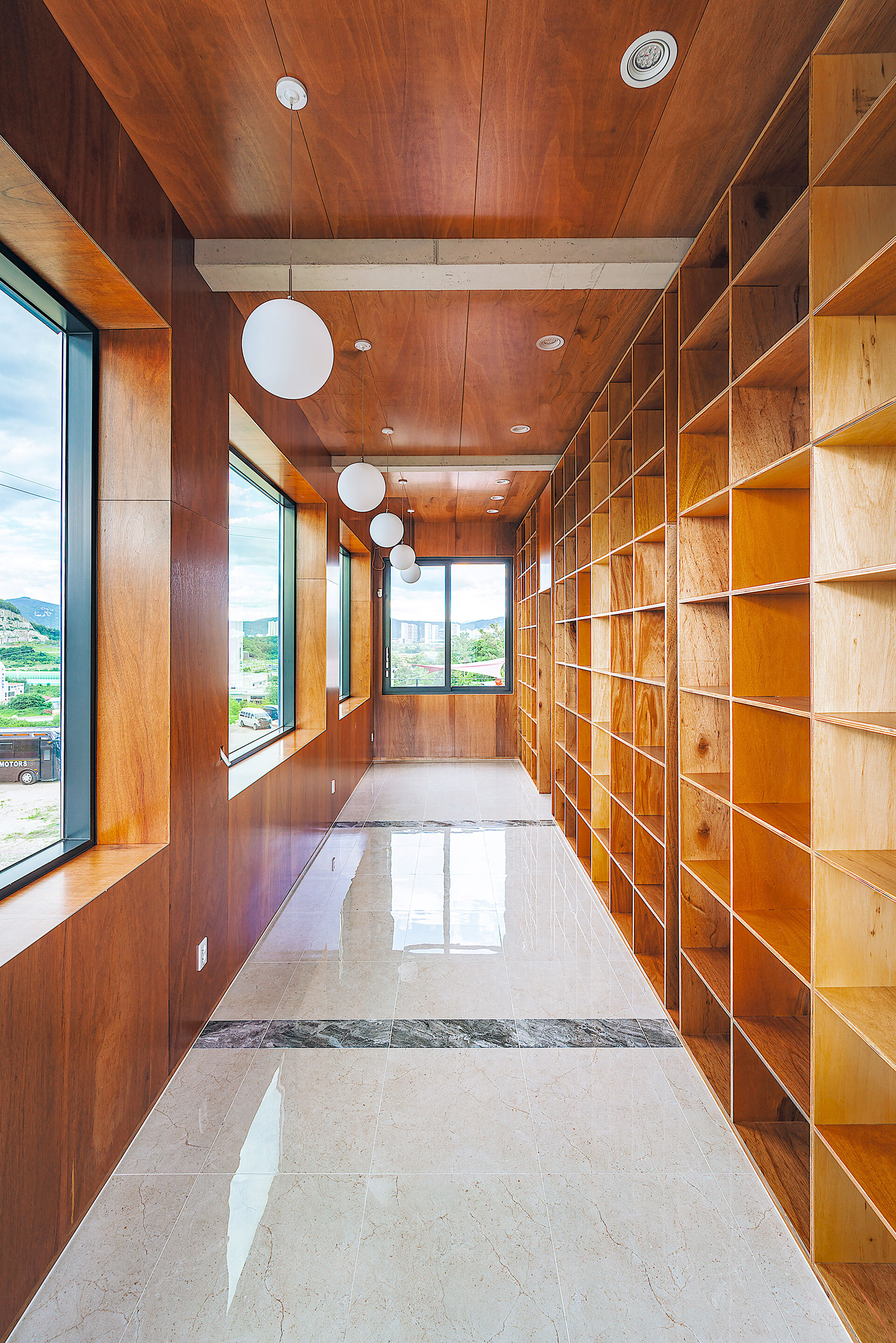 Gallery of 3x4 Café and House / SOBO architects - 13