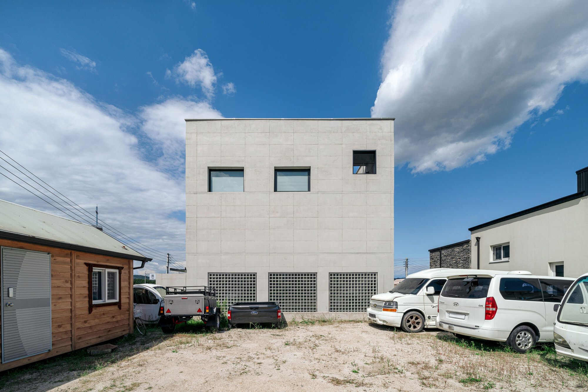 Gallery of 3x4 Café and House / SOBO architects - 23