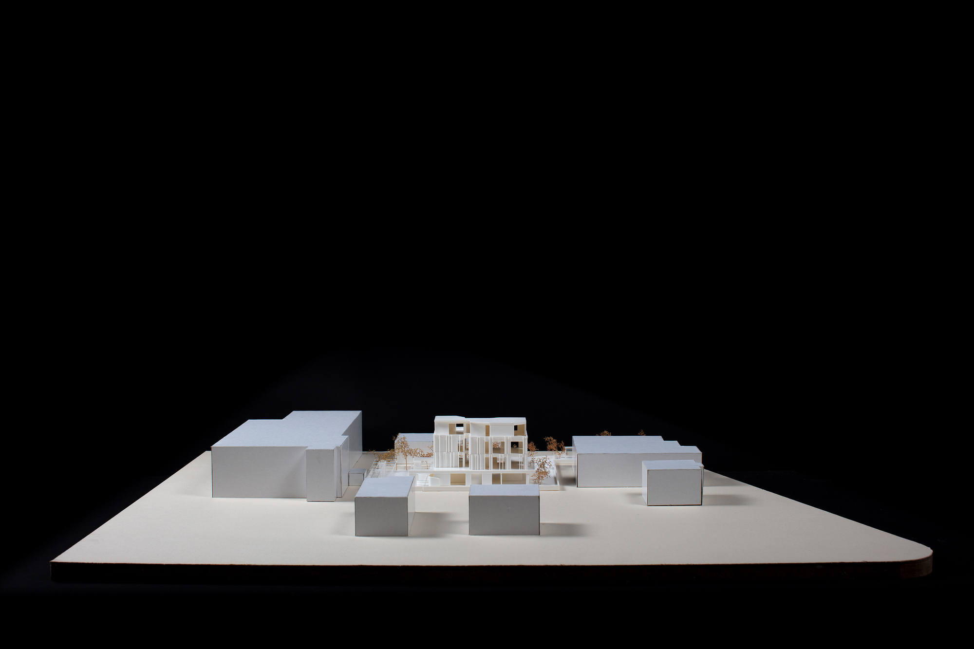 Gallery of PALMS Headquarters / KM 429 architecture - 26