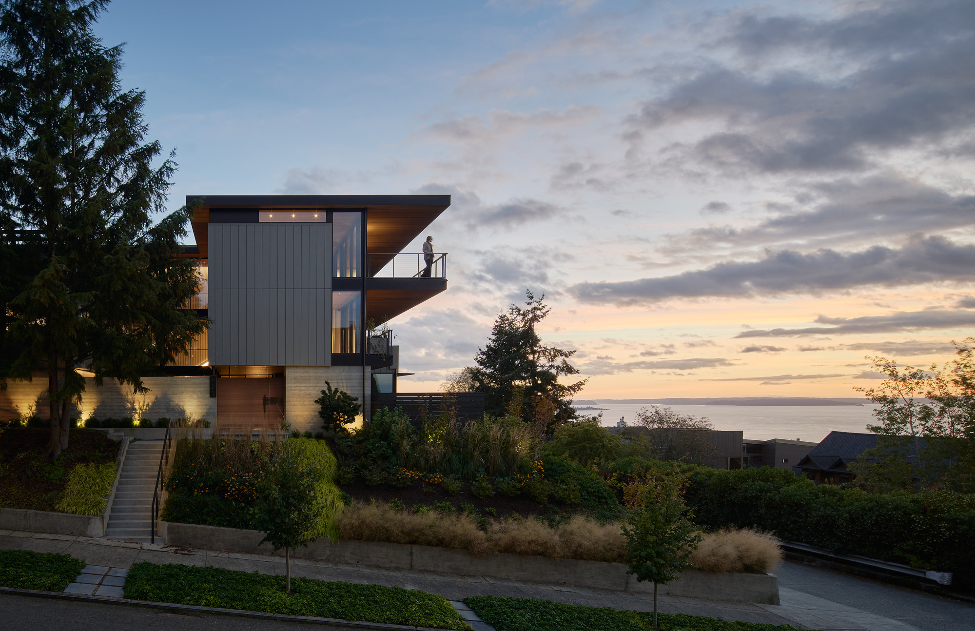 Gallery of The Perch House / Chadbourne + Doss Architects - 3