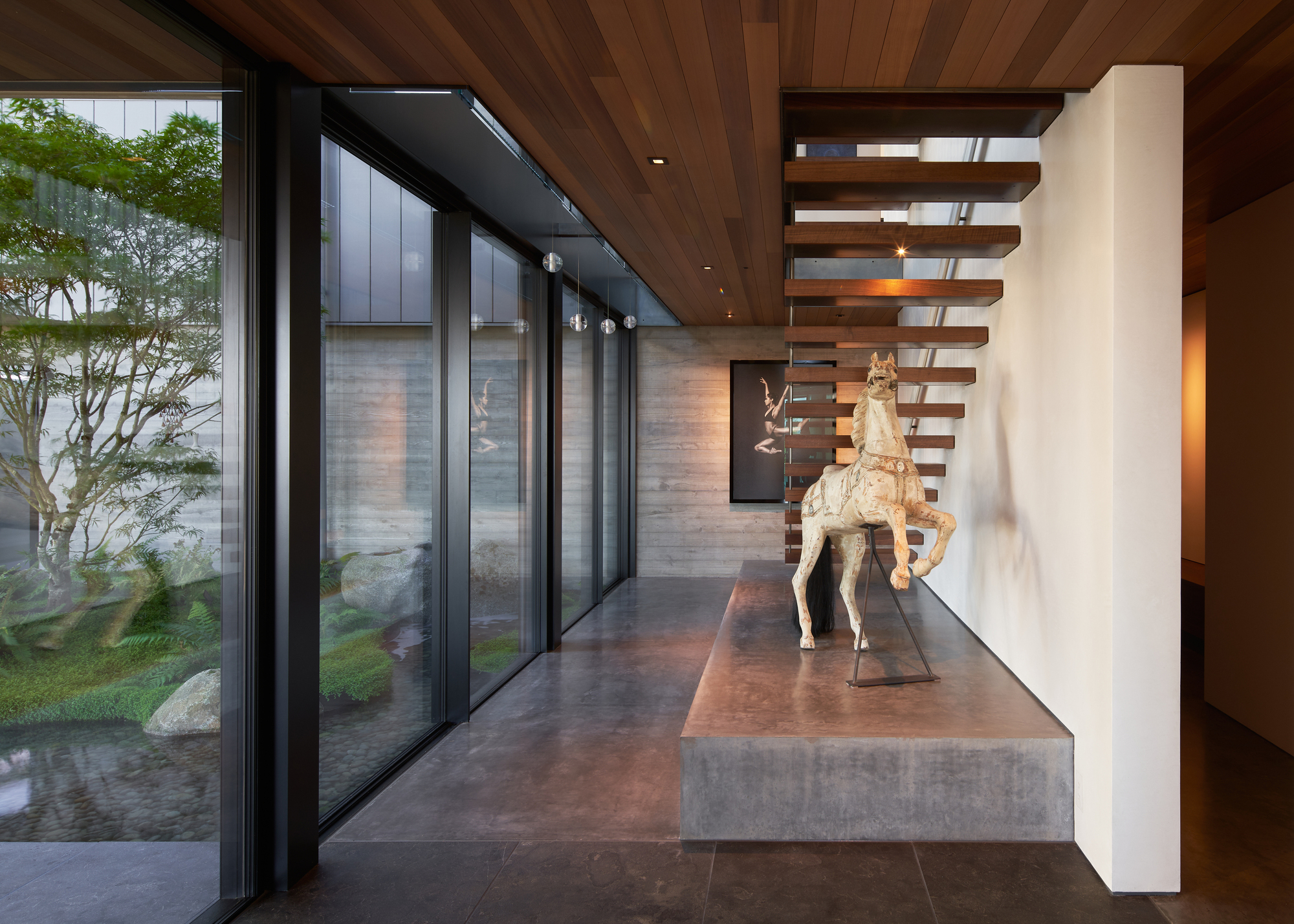 Gallery of The Perch House / Chadbourne + Doss Architects - 32