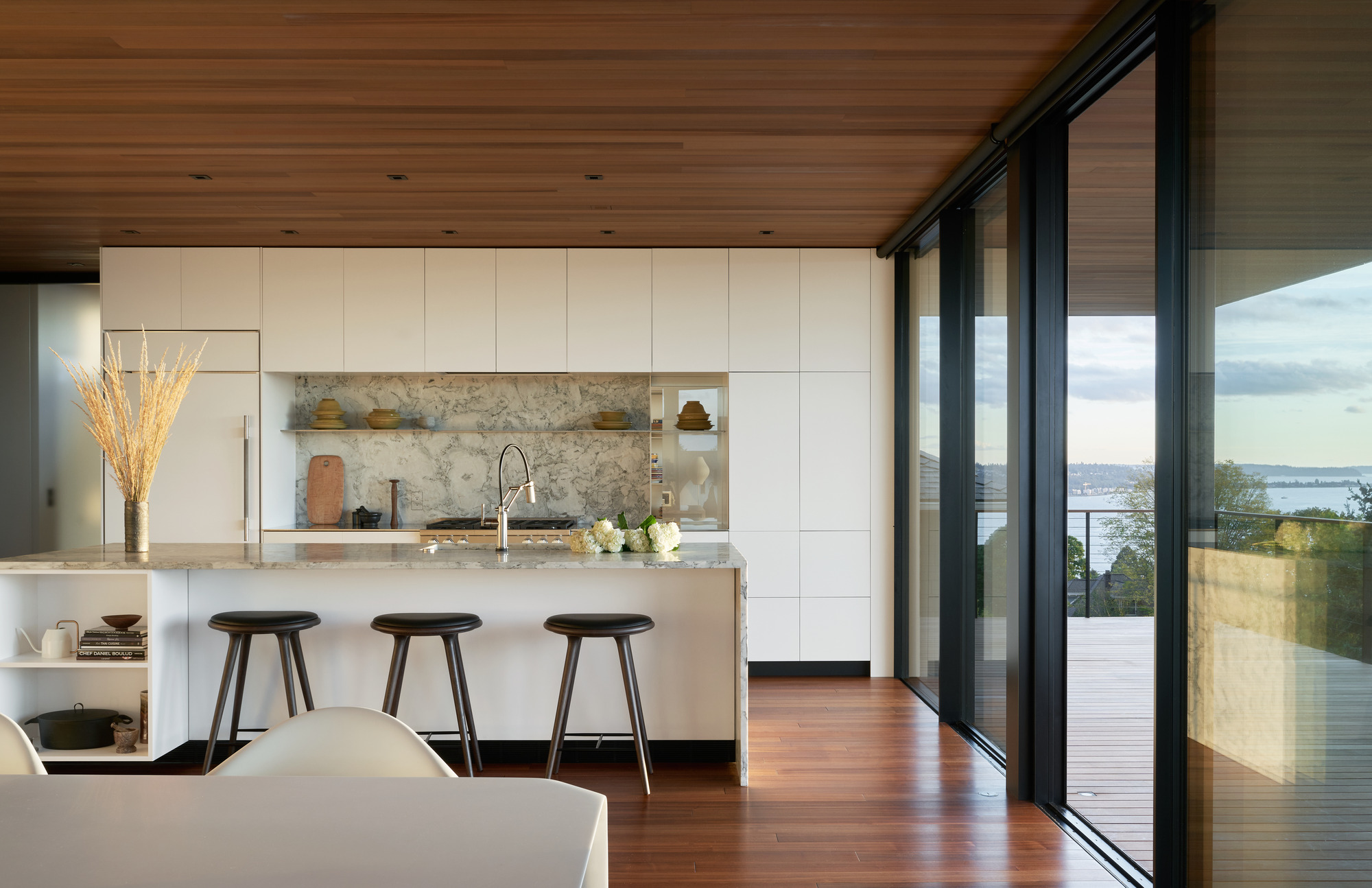 Gallery of The Perch House / Chadbourne + Doss Architects - 25