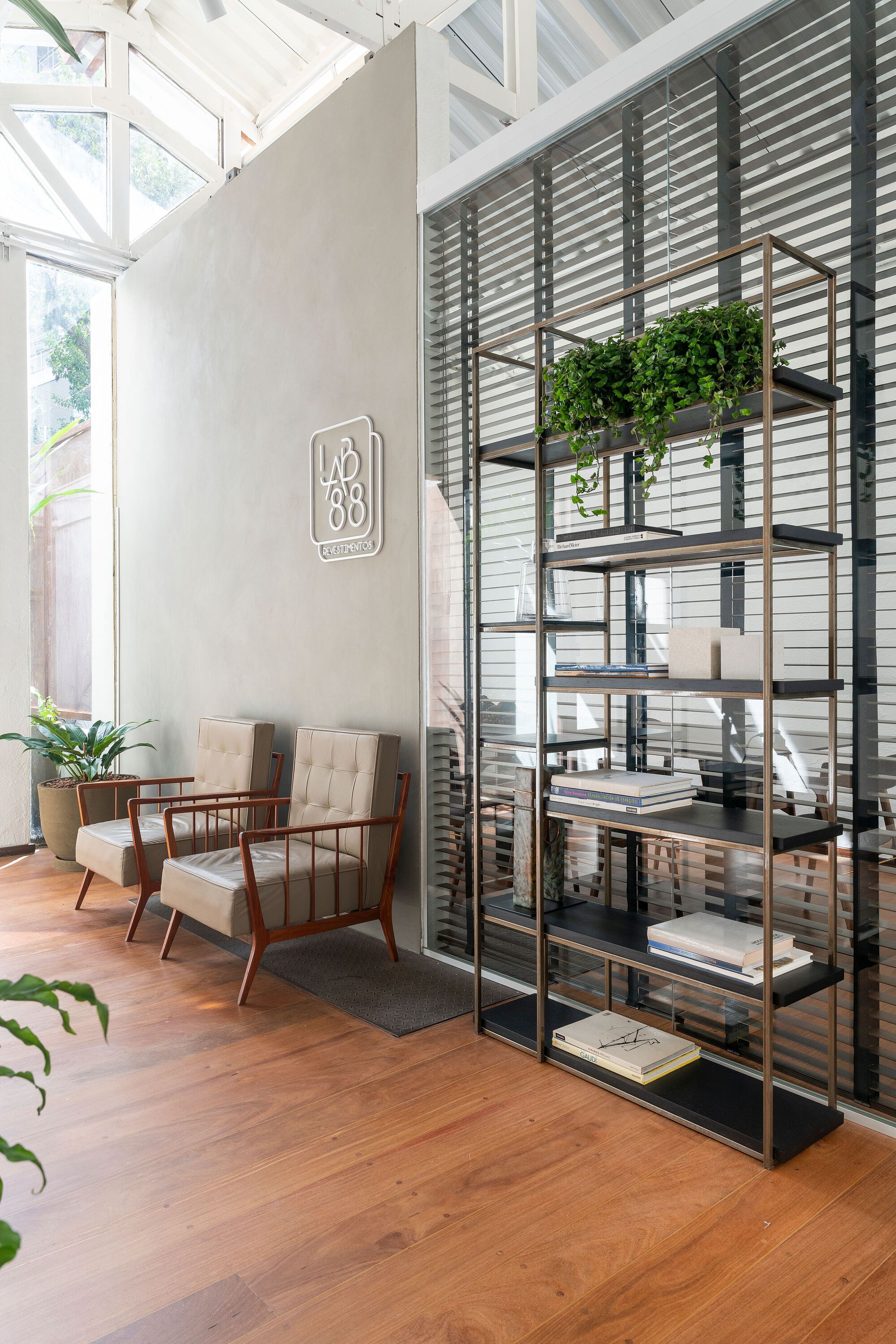 Galeria de Sede da LAB88 / Ticiane Lima Arquitetura & Interiores - 10