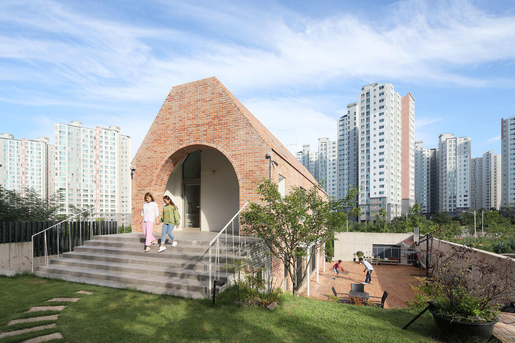 Galeria de Casa Zeppelin / SOBO architects - 2