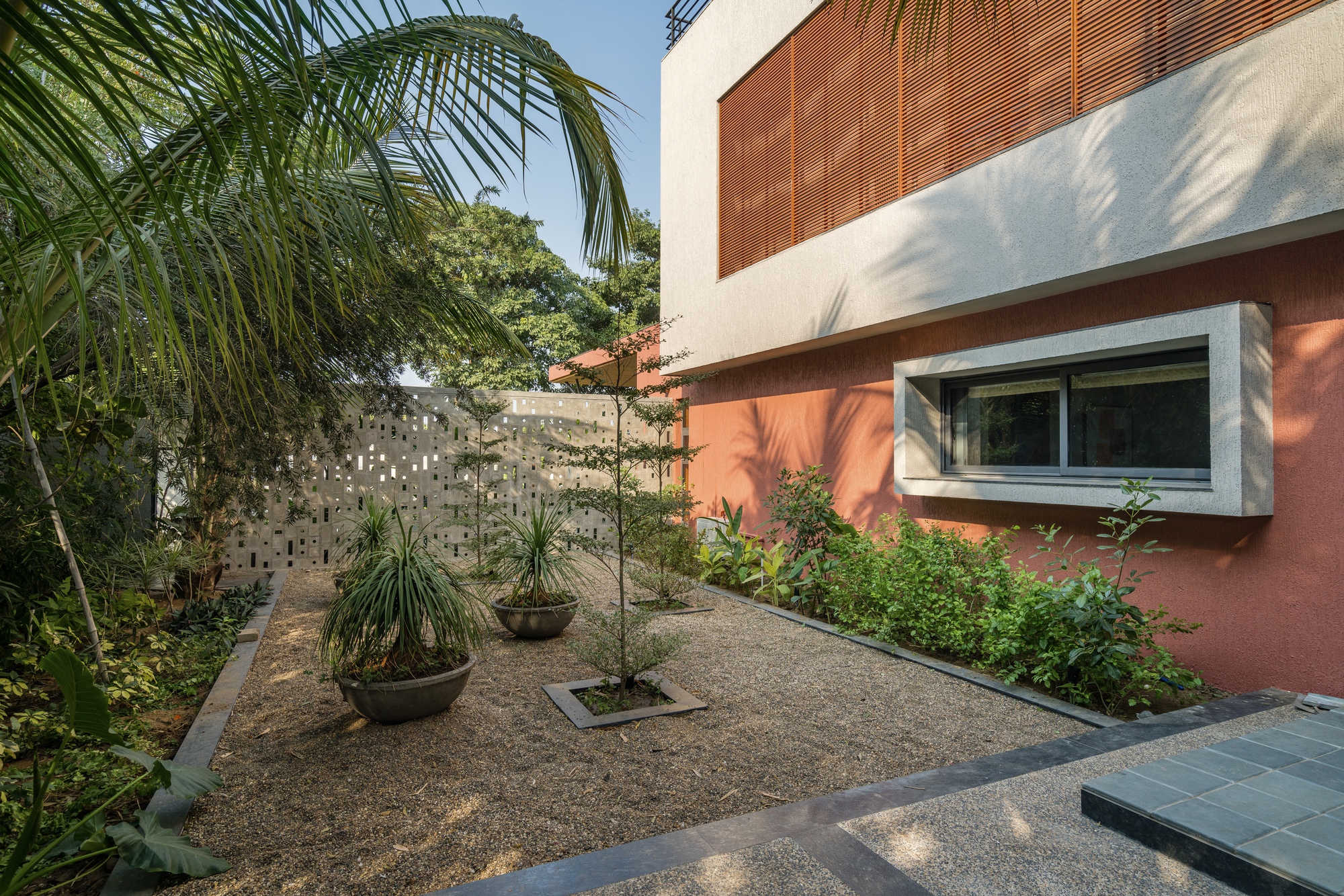 Gallery of The Foliage House / VPA Architects - 13