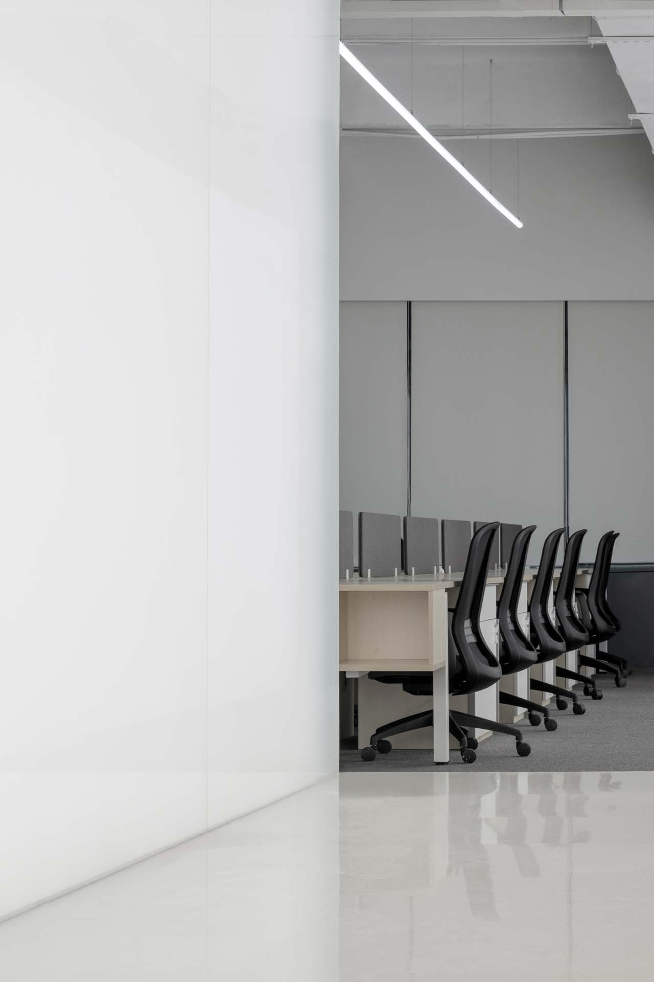 Gallery of Jiu Mao Jiu Group Office / E Studio - 28