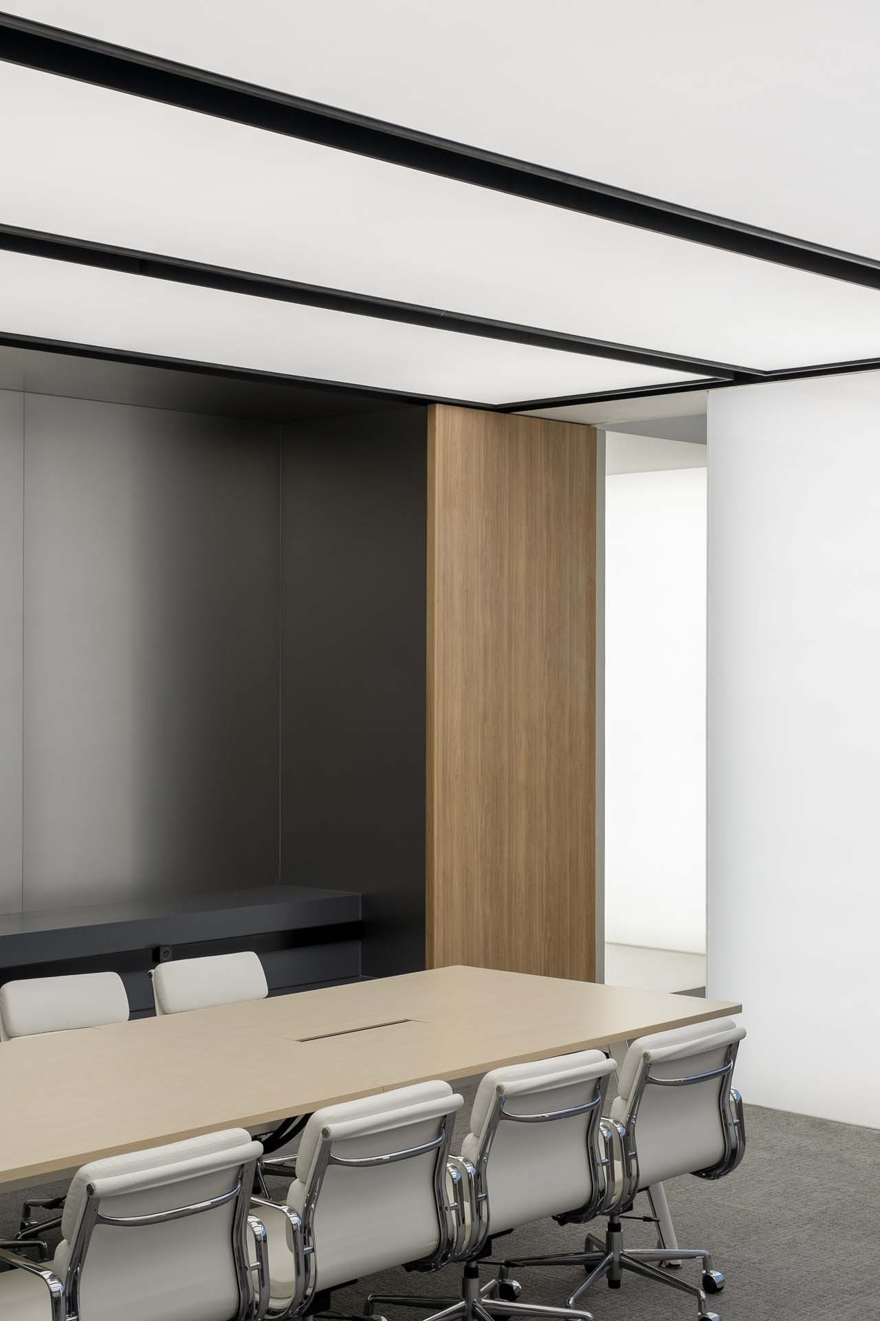 Gallery of Jiu Mao Jiu Group Office / E Studio - 21