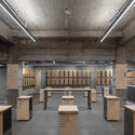 Into the Force Store / Roarc Renew | ArchDaily