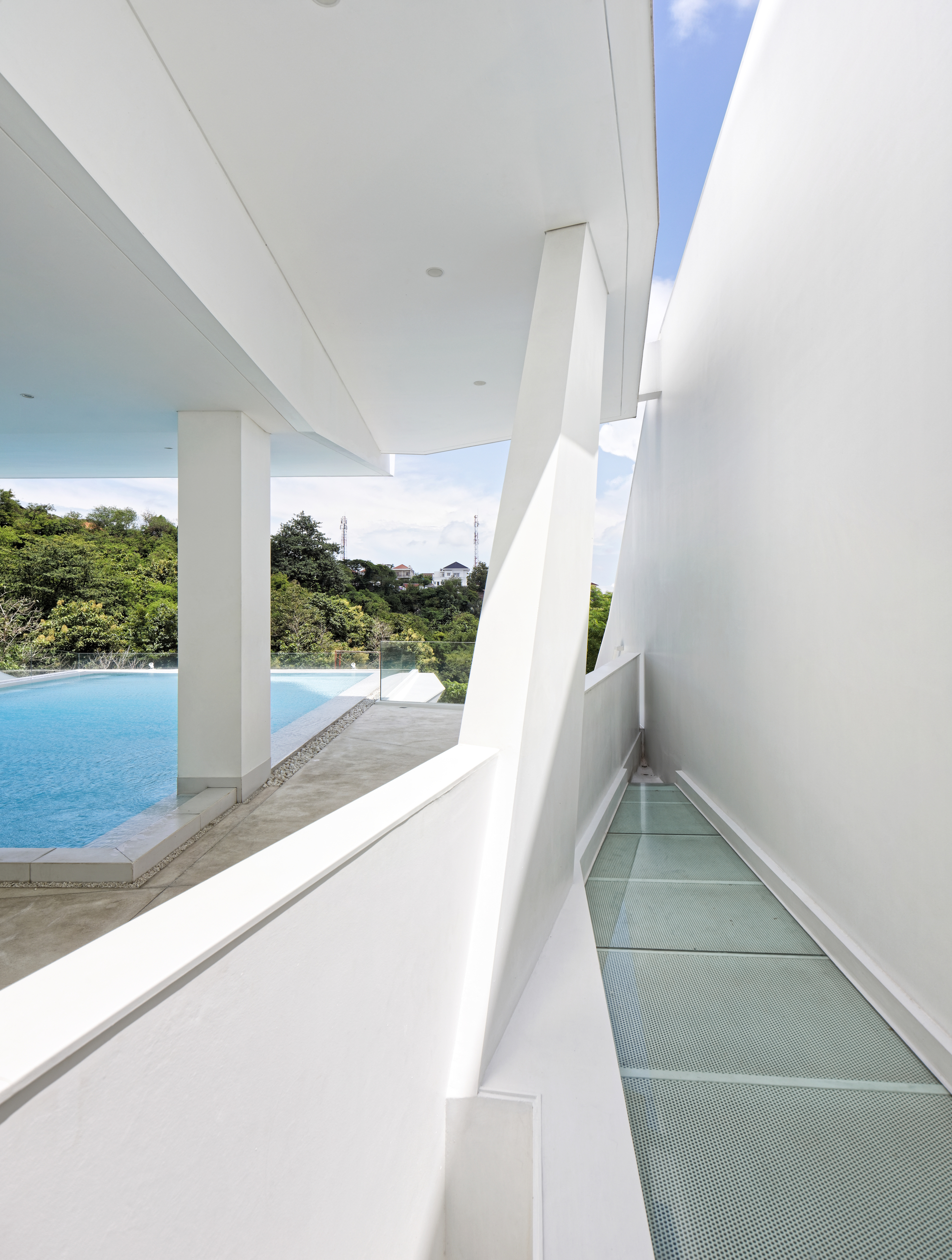 Gallery of Z-Line House / MSSM Associates - 5