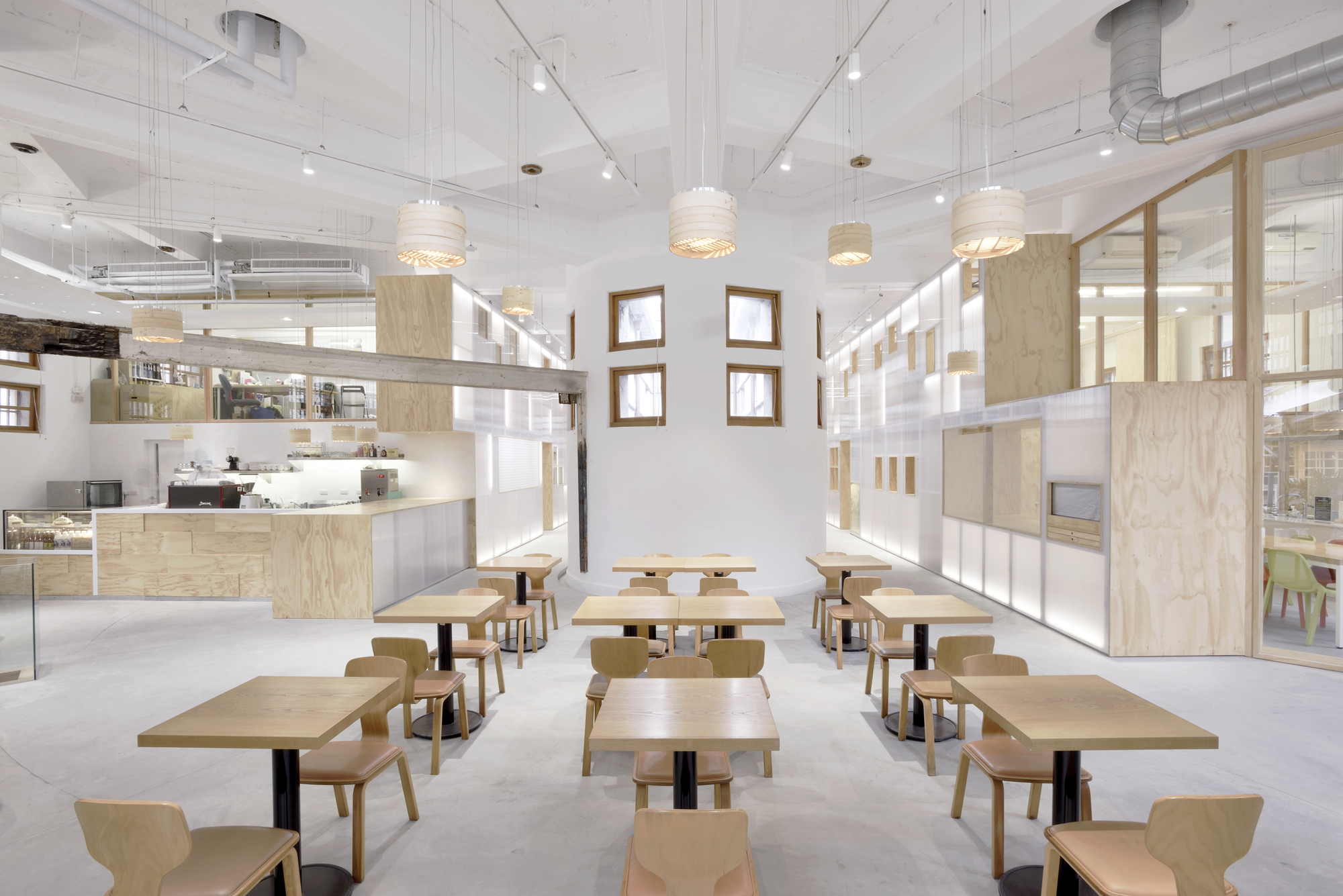 Gallery of U-Market / Behet Bondzio Lin Architekten - 4