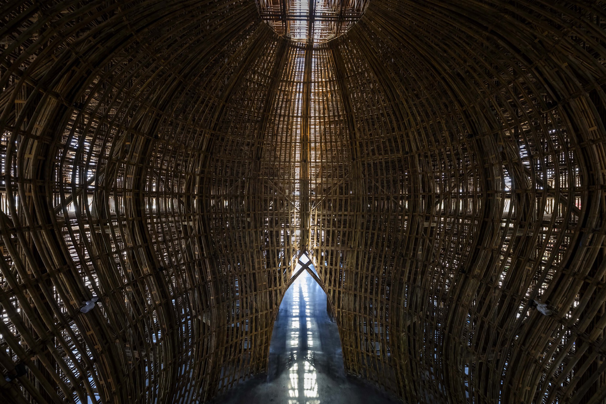 Gallery of Grand World Phu Quoc Welcome Center / VTN Architects - 16