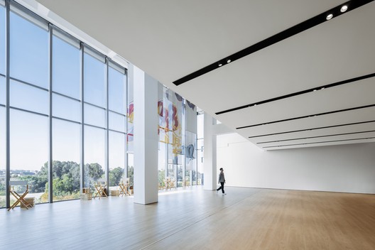 CR8 / DuStudio | ArchDaily