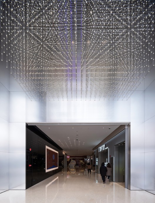 CR8 / DuStudio | ArchDaily