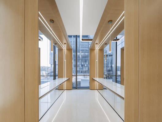 CR8 / DuStudio | ArchDaily