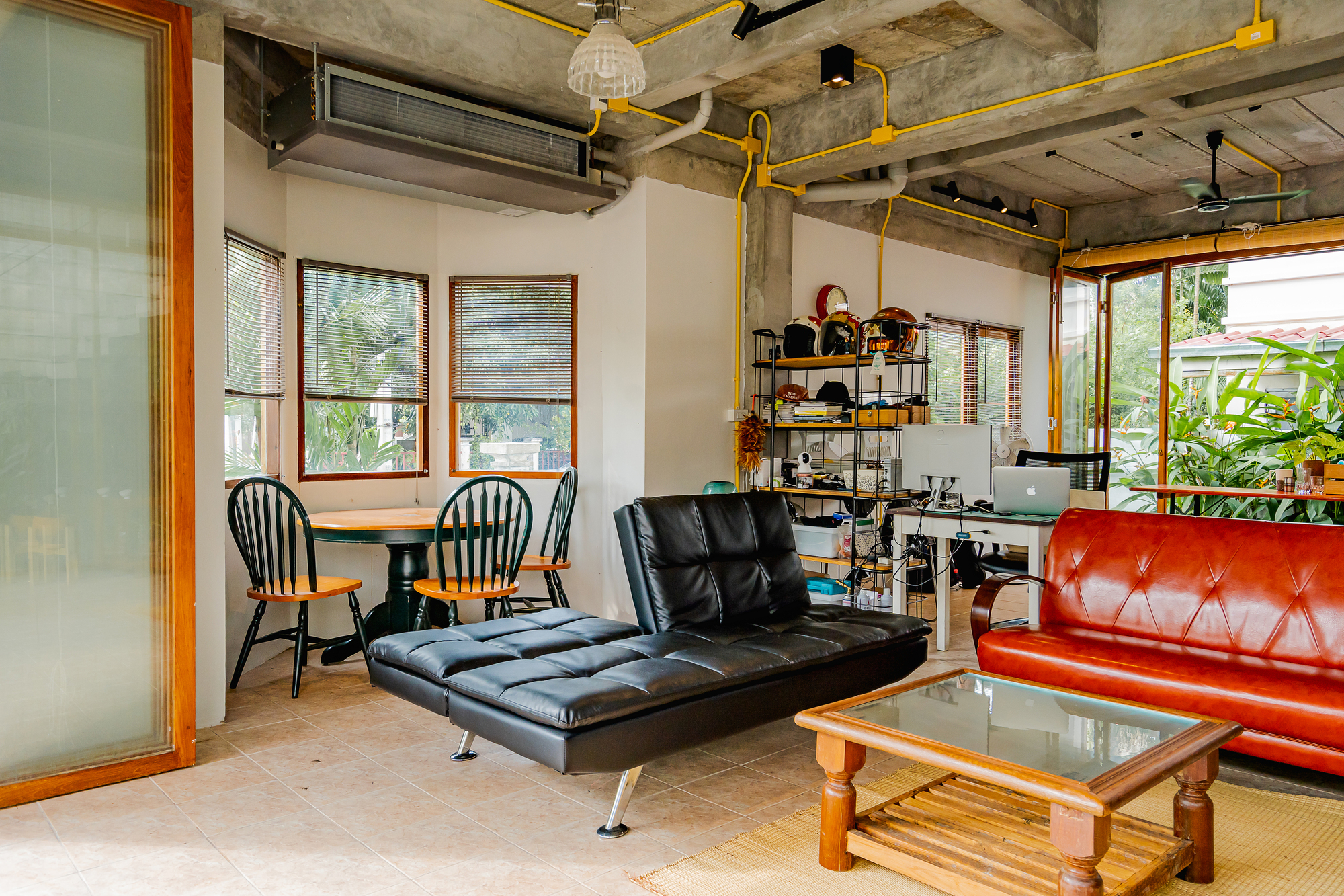 Gallery of Collage House / FATBOY FACTORY - 23