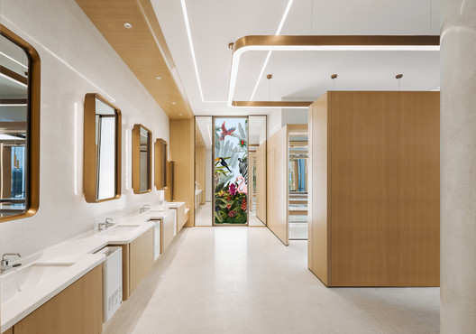 CR8 / DuStudio | ArchDaily