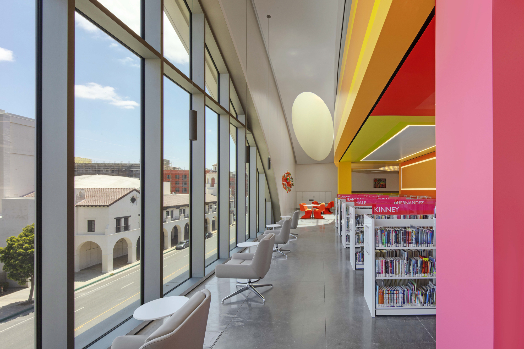 Gallery of Riverside Main Library / Johnson Favaro - 5