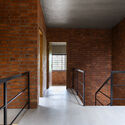 Narrow Brick House / Srijit Srinivas - ARCHITECTS | ArchDaily