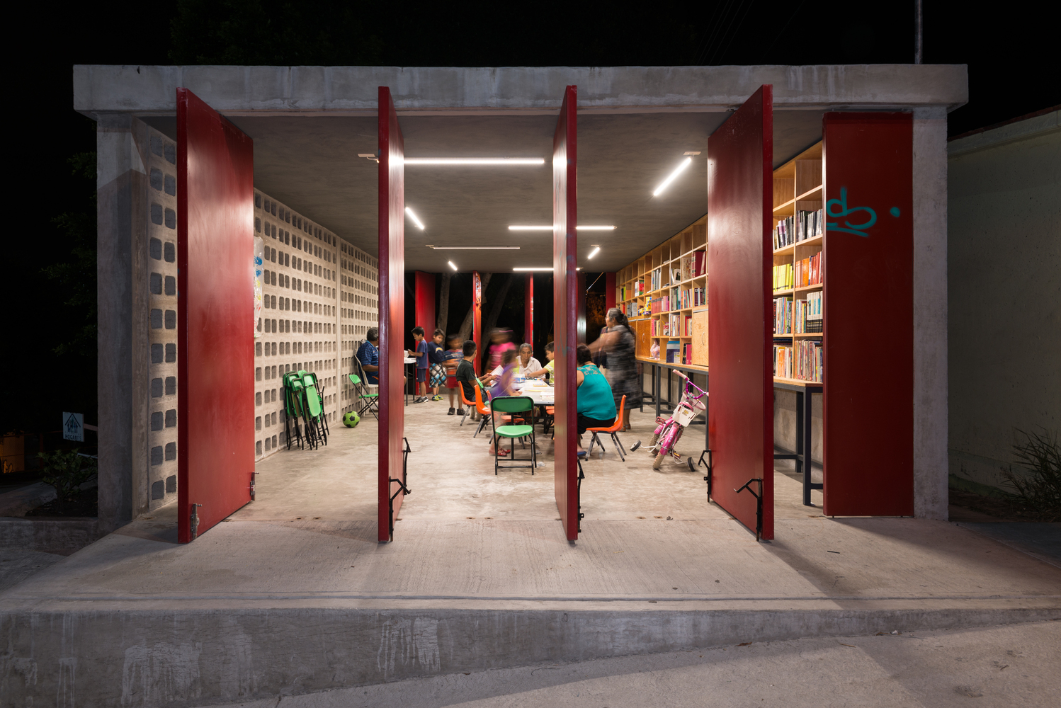 Gallery of Reading Spaces: The Book as an Architectural Element - 14
