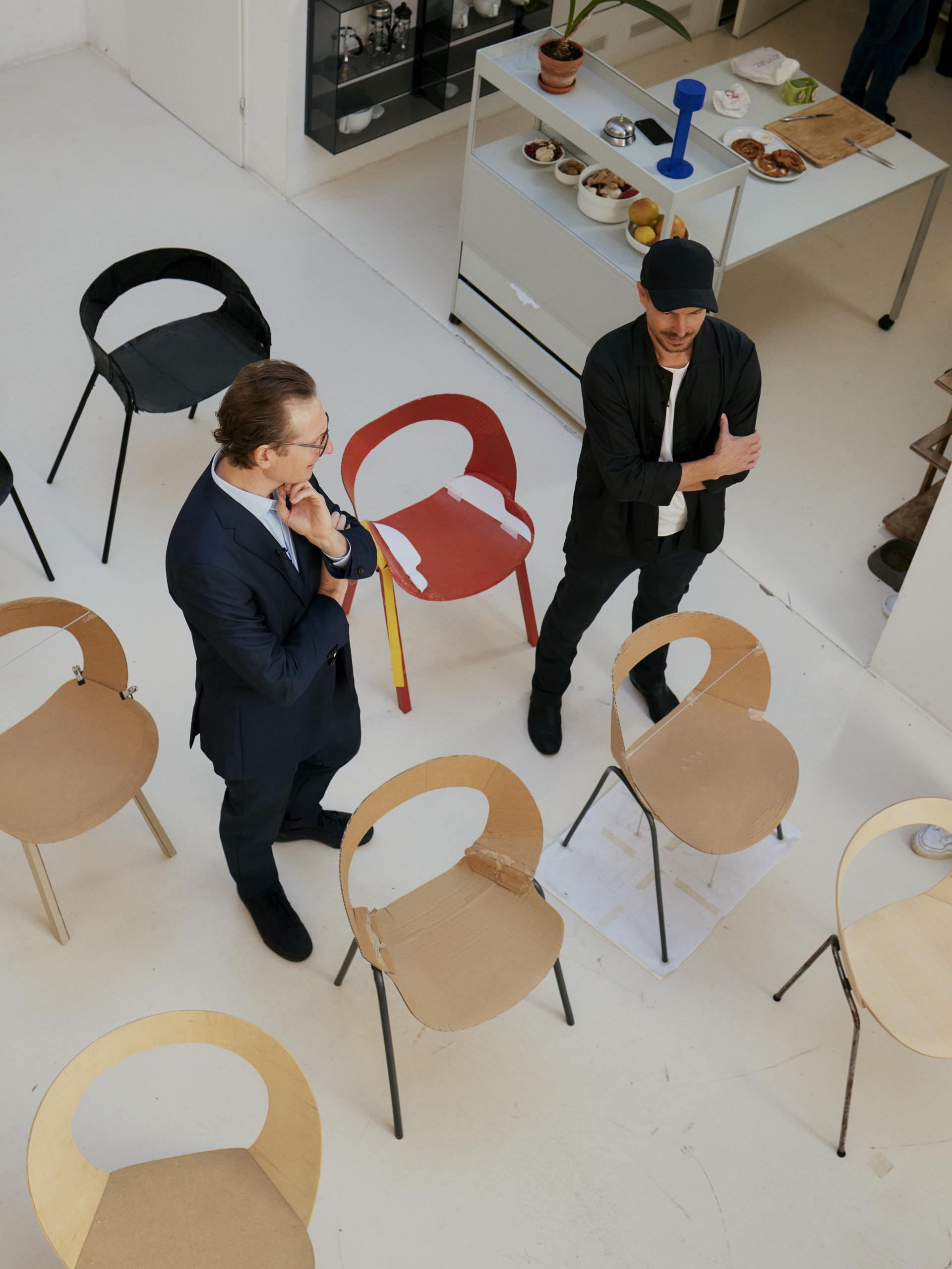 Gallery of Ergonomics in an Endless Loop: mudra by Brunner and Diez Office - 9