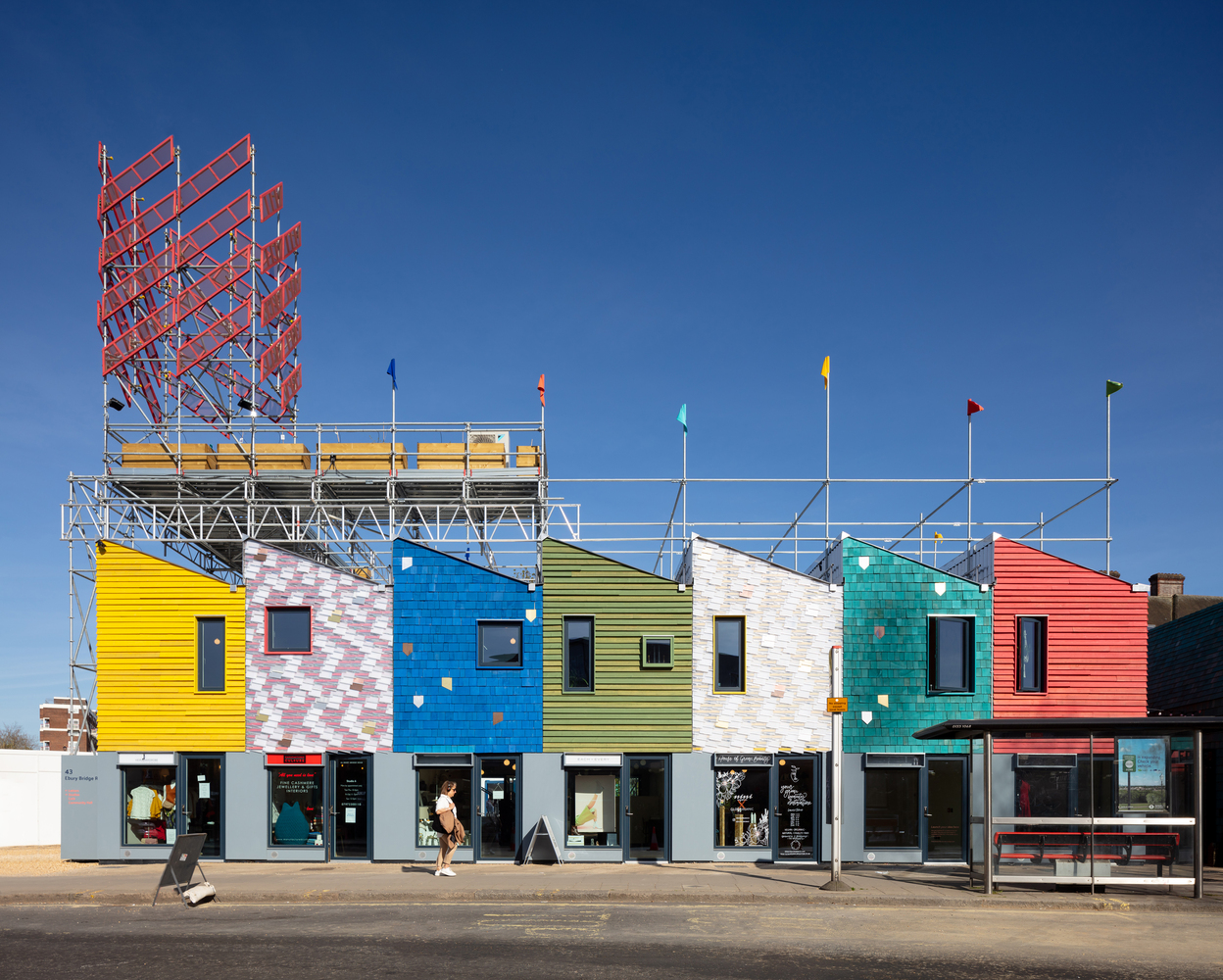 Gallery of Ebury Edge Community Center / Jan Kattein Architects - 5