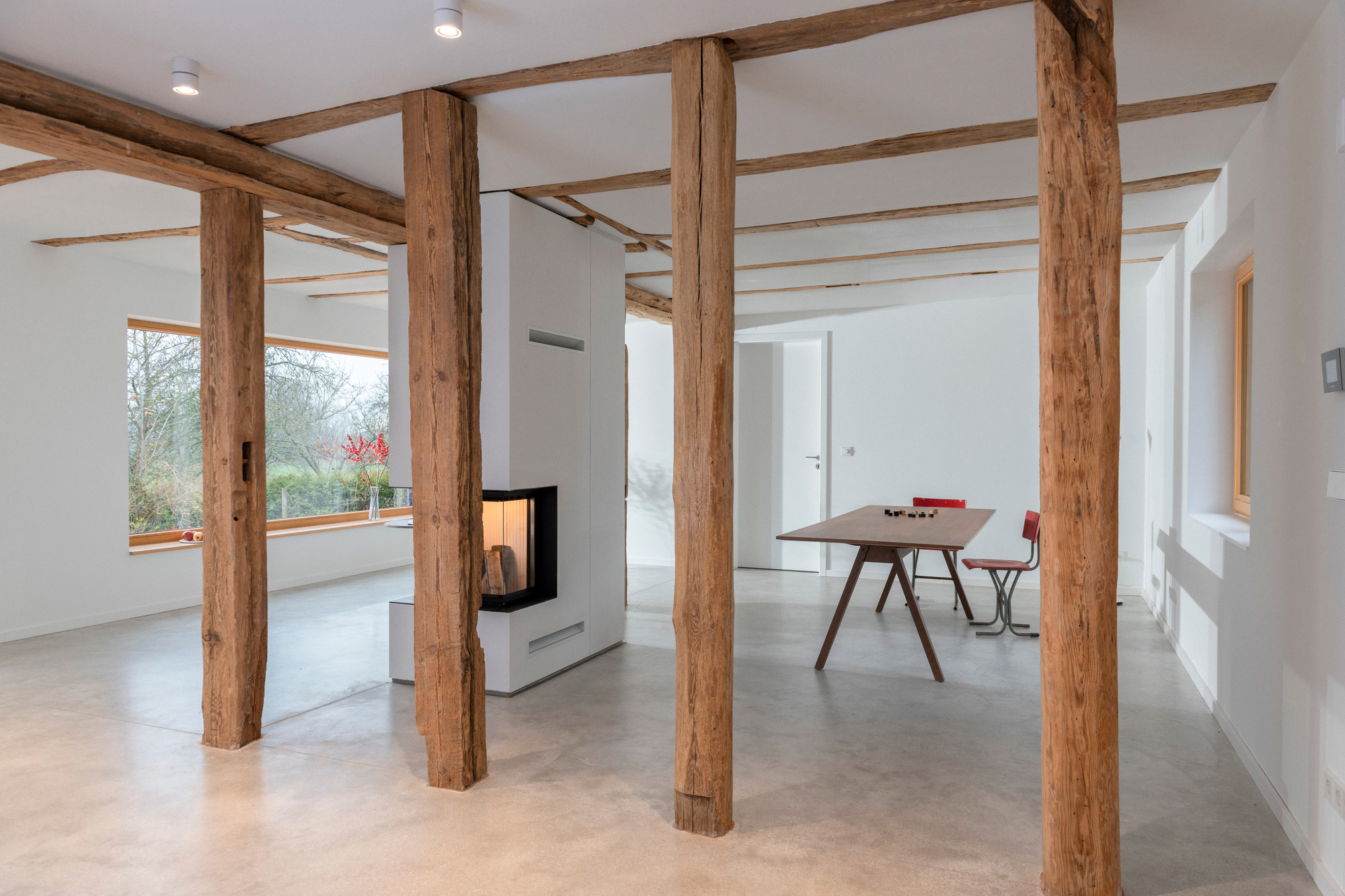 Gallery of House in No Man’s Land / Hoff Architects + Sierra Boaz Cobb - 11