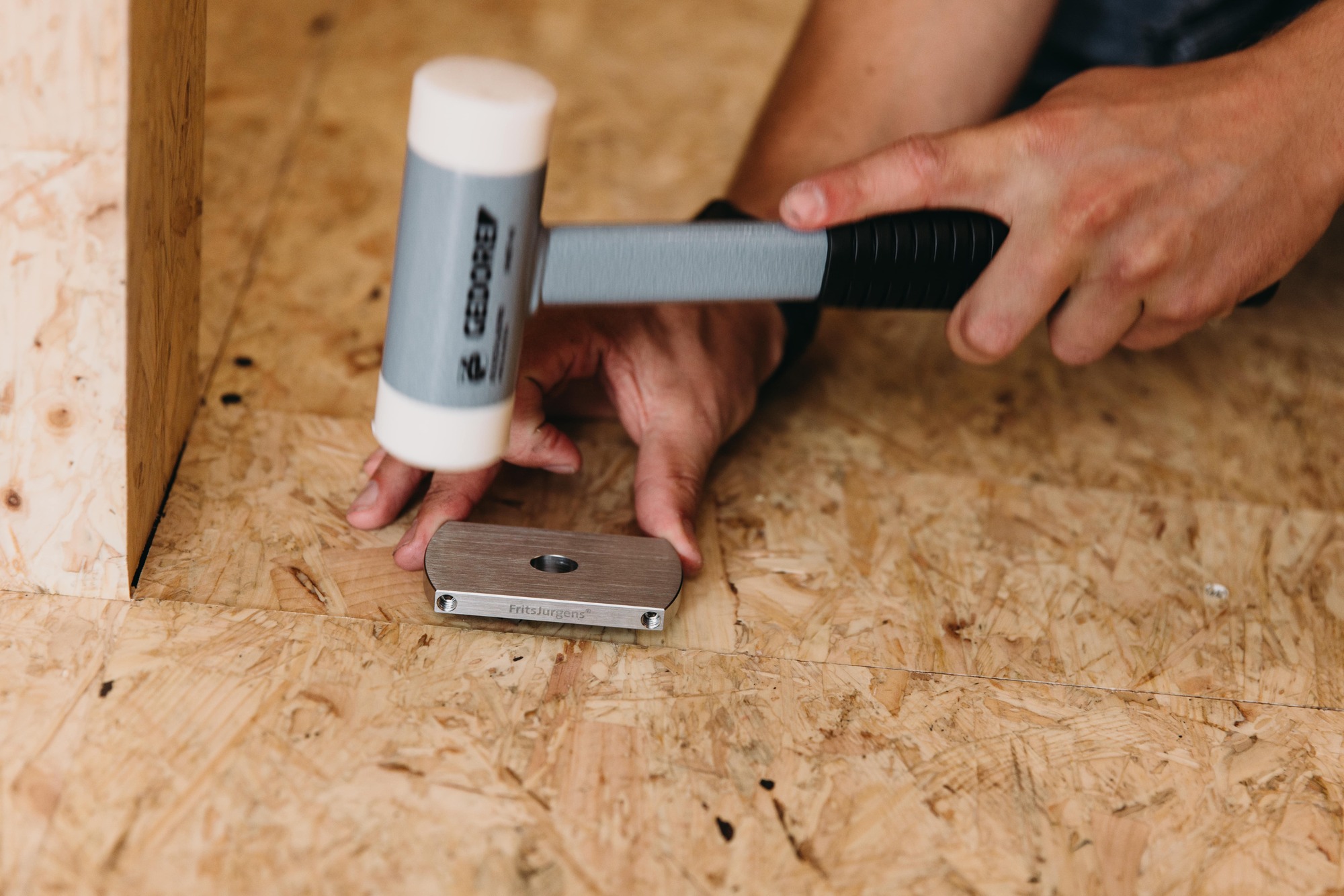 Gallery of How to Install the Hardware of a Pivot Door? A Detailed ...