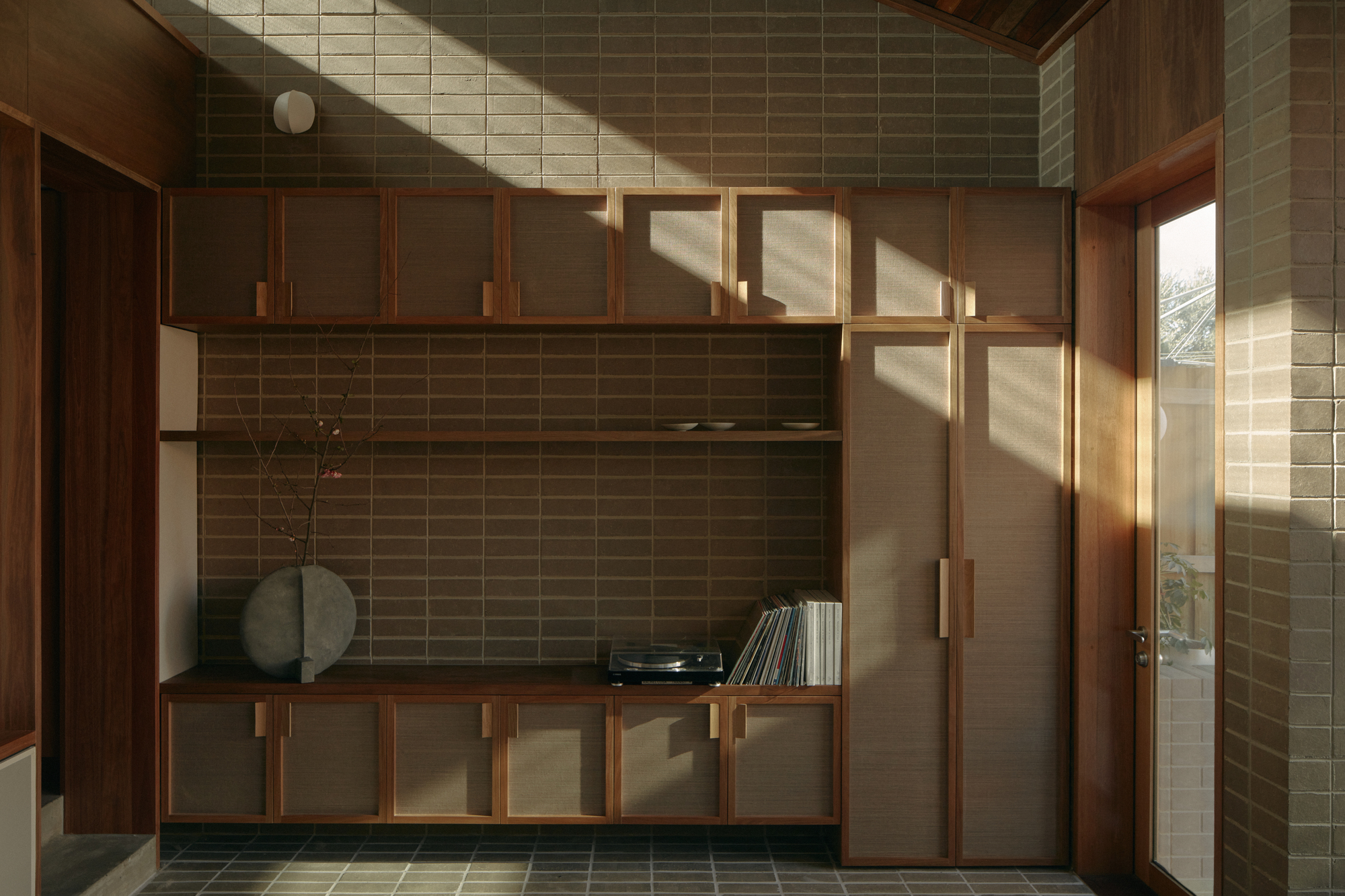 Gallery of Brunswick House / Placement - 3