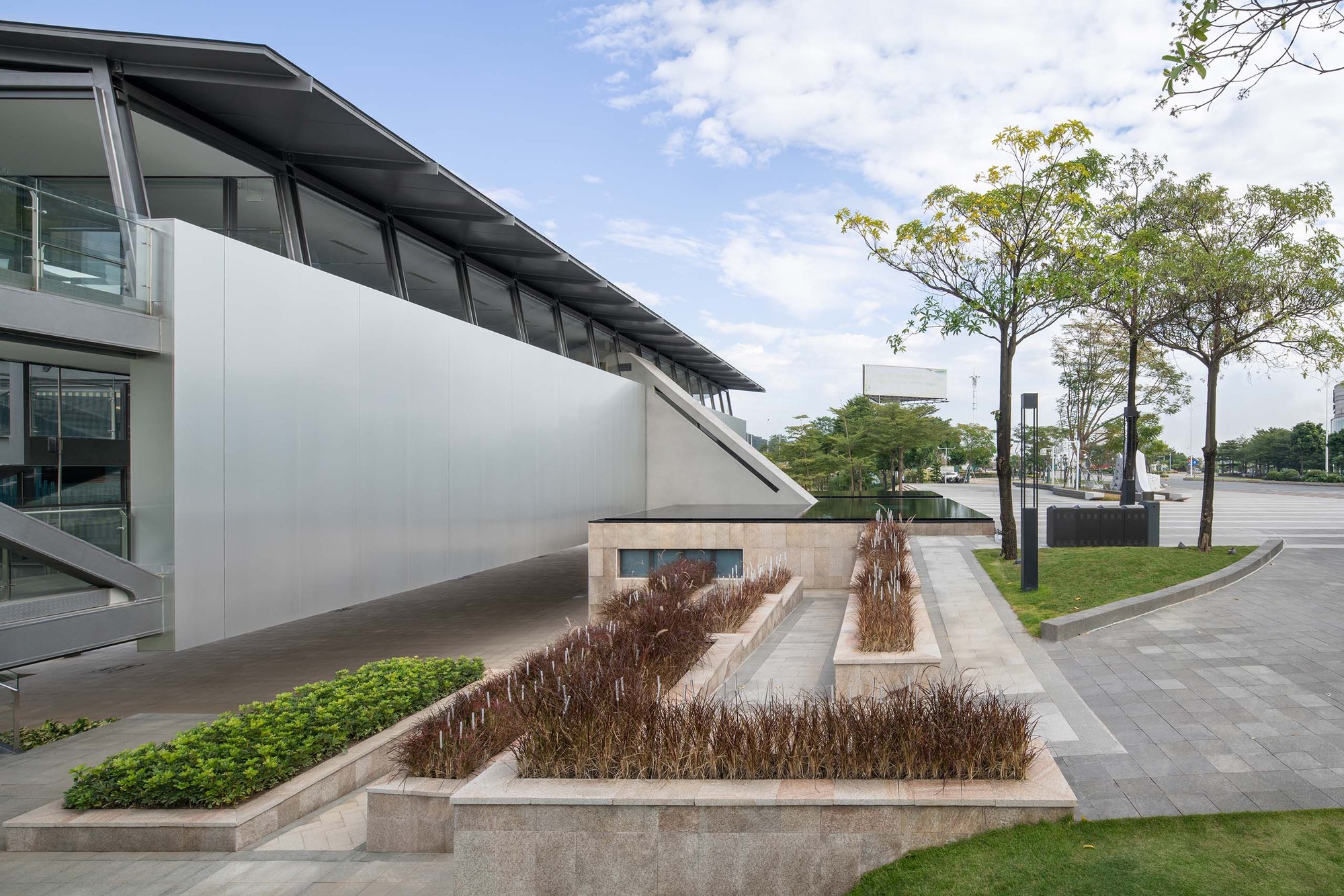 Gallery of Smart Water Hall / WAU Design - 10