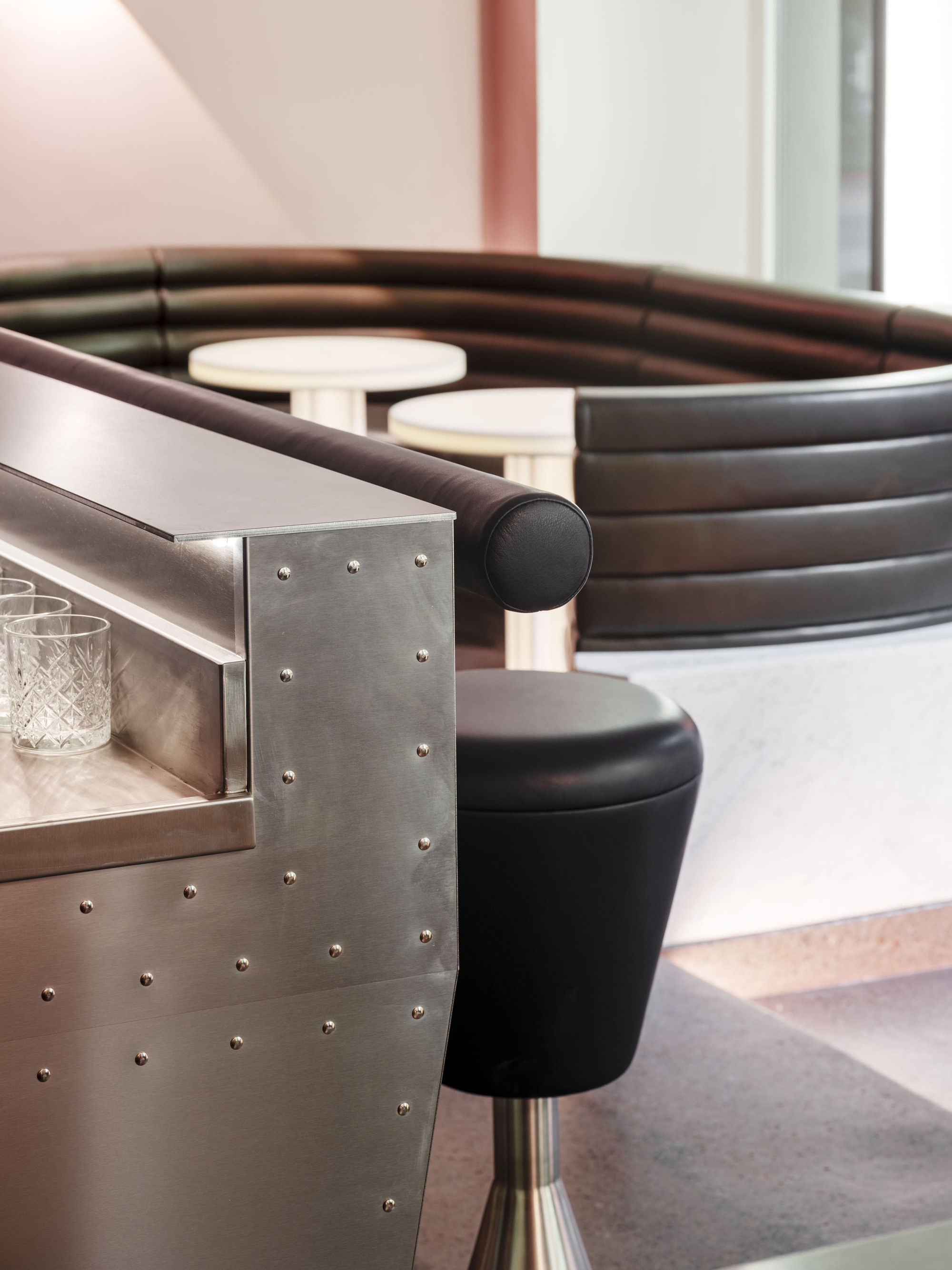 Gallery of Sputnik Bar / Steiner Architecture - 11