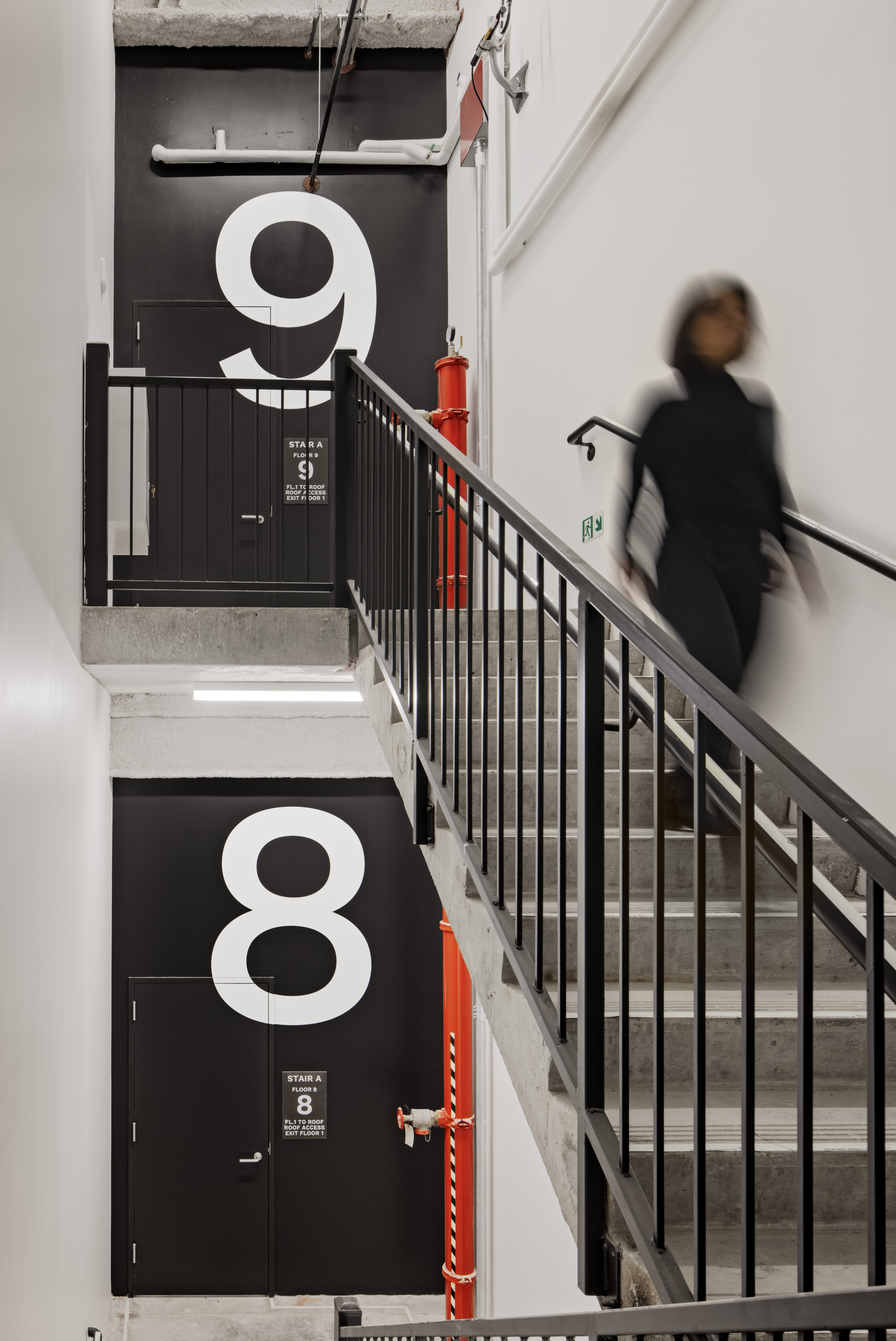 Gallery of Gantry Point / STUDIOS Architecture - 16