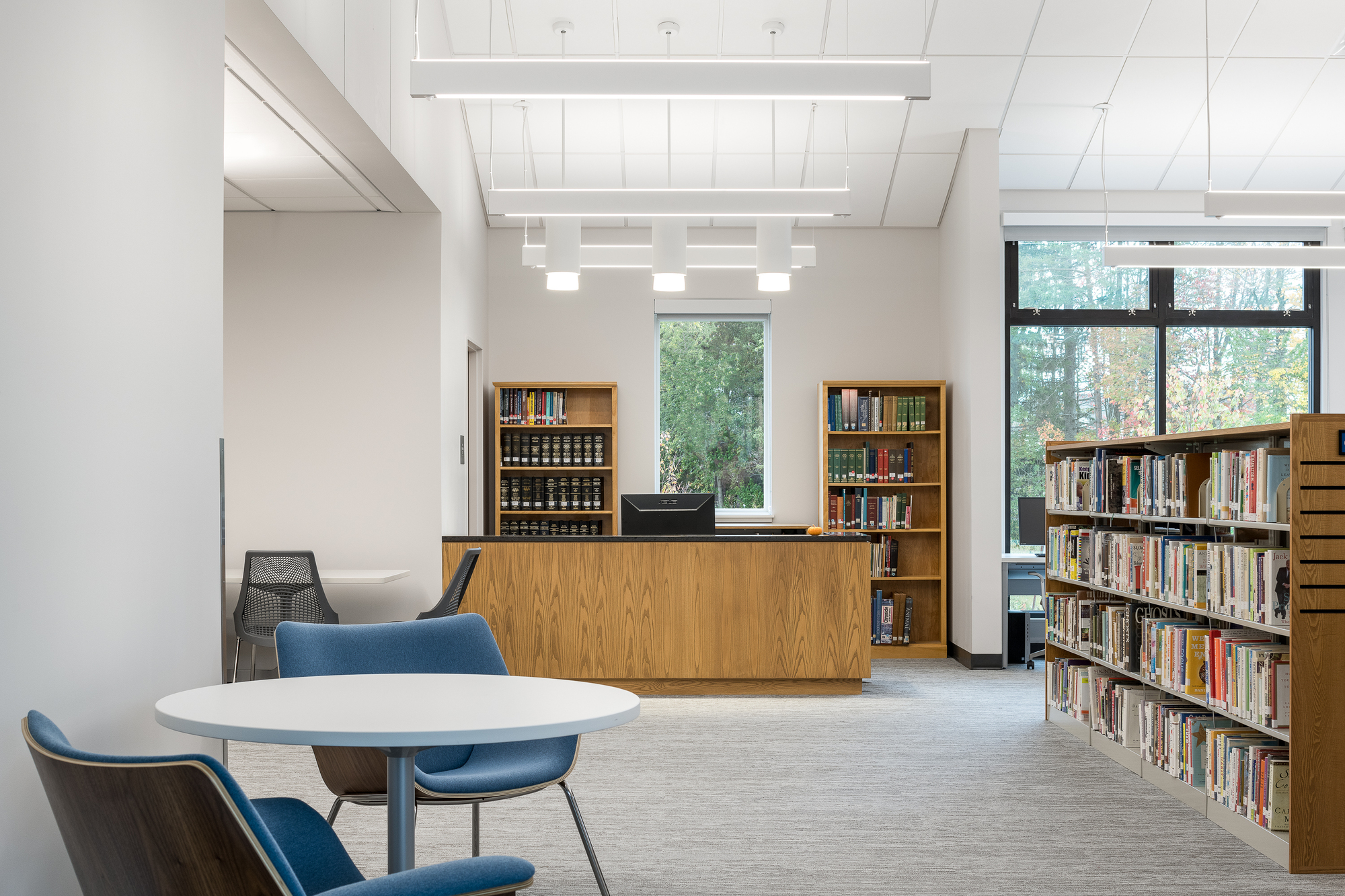 Gallery of Falmouth Memorial Library / Simons Architects - 19