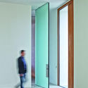 Go Big or Go Home: Oversized Doors in Residential Interiors | ArchDaily