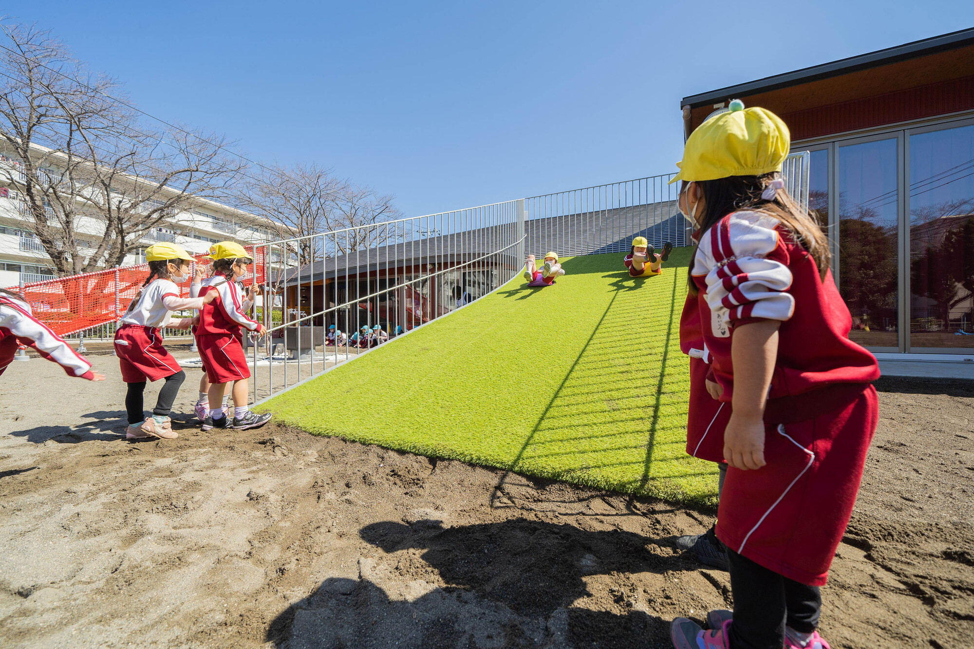 Gallery of A Hill Kindergarten in Japan / STUDIO YY - 9