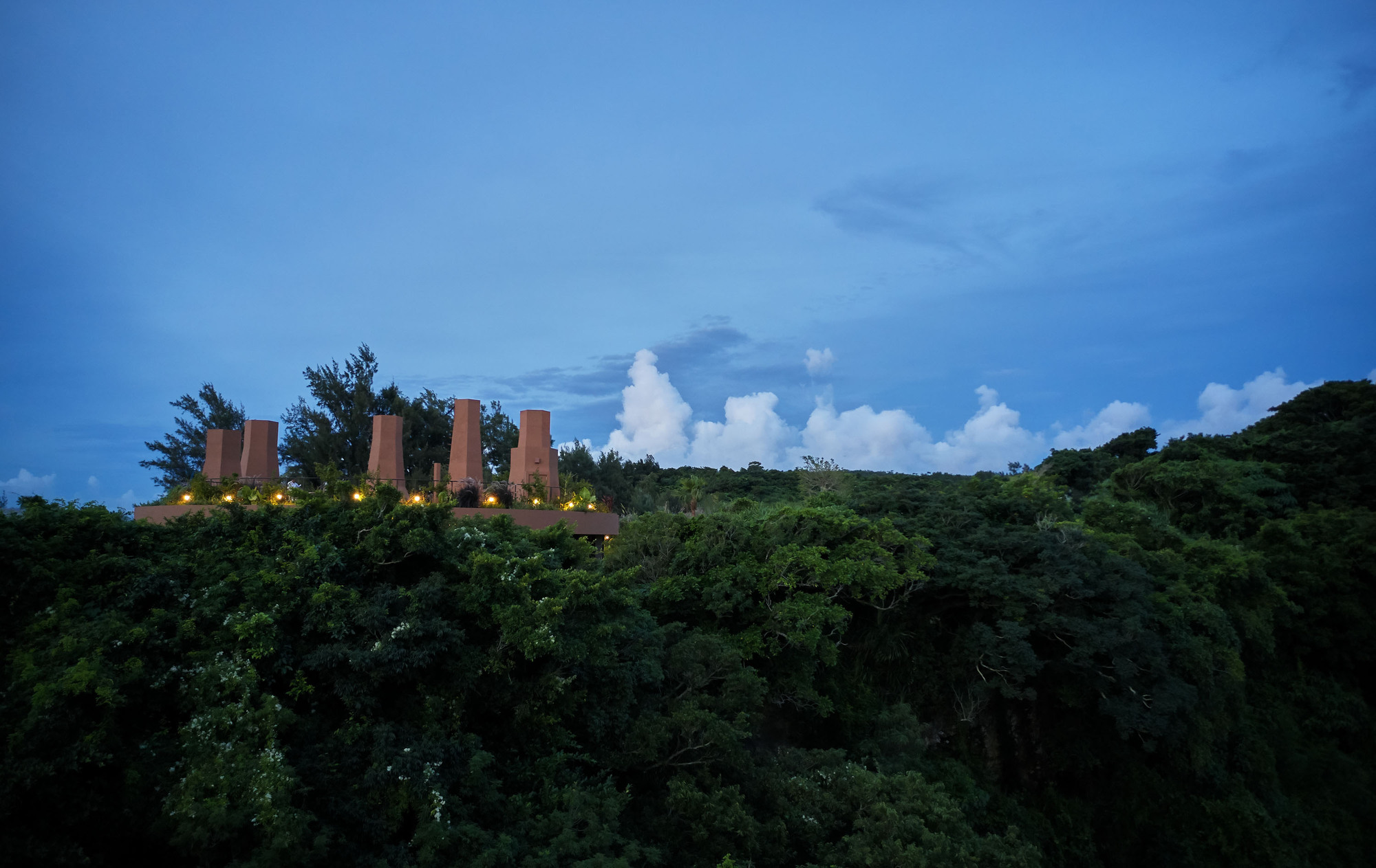 Gallery of Care House of the Wind Chimneys / Hiroshi Nakamura & NAP - 27
