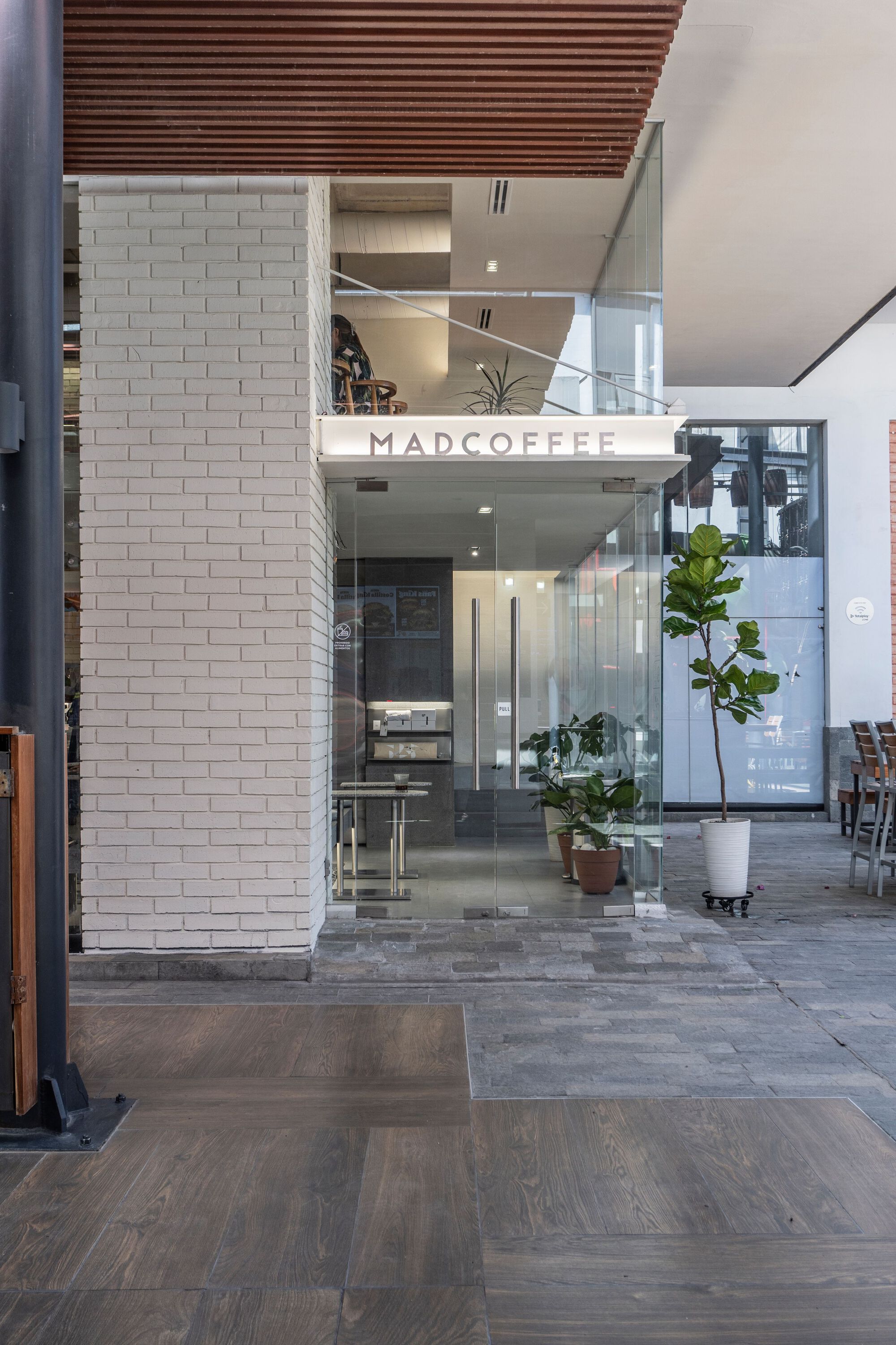 Gallery of Madcoffee Coffee Shop & Design Studio / Madarq studio - 6