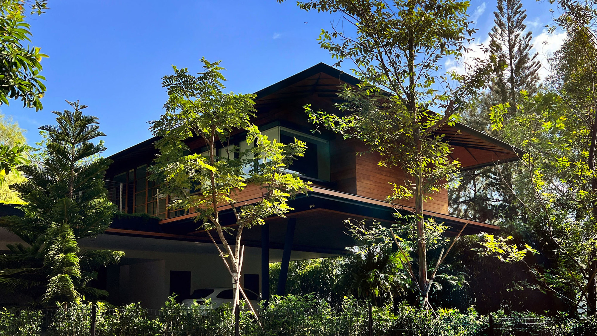 Gallery of Water Courtyard House / Guz Architects - 2