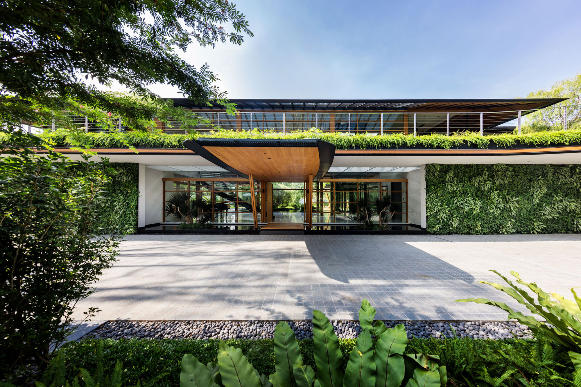 Gallery of Water Courtyard House / Guz Architects - 8