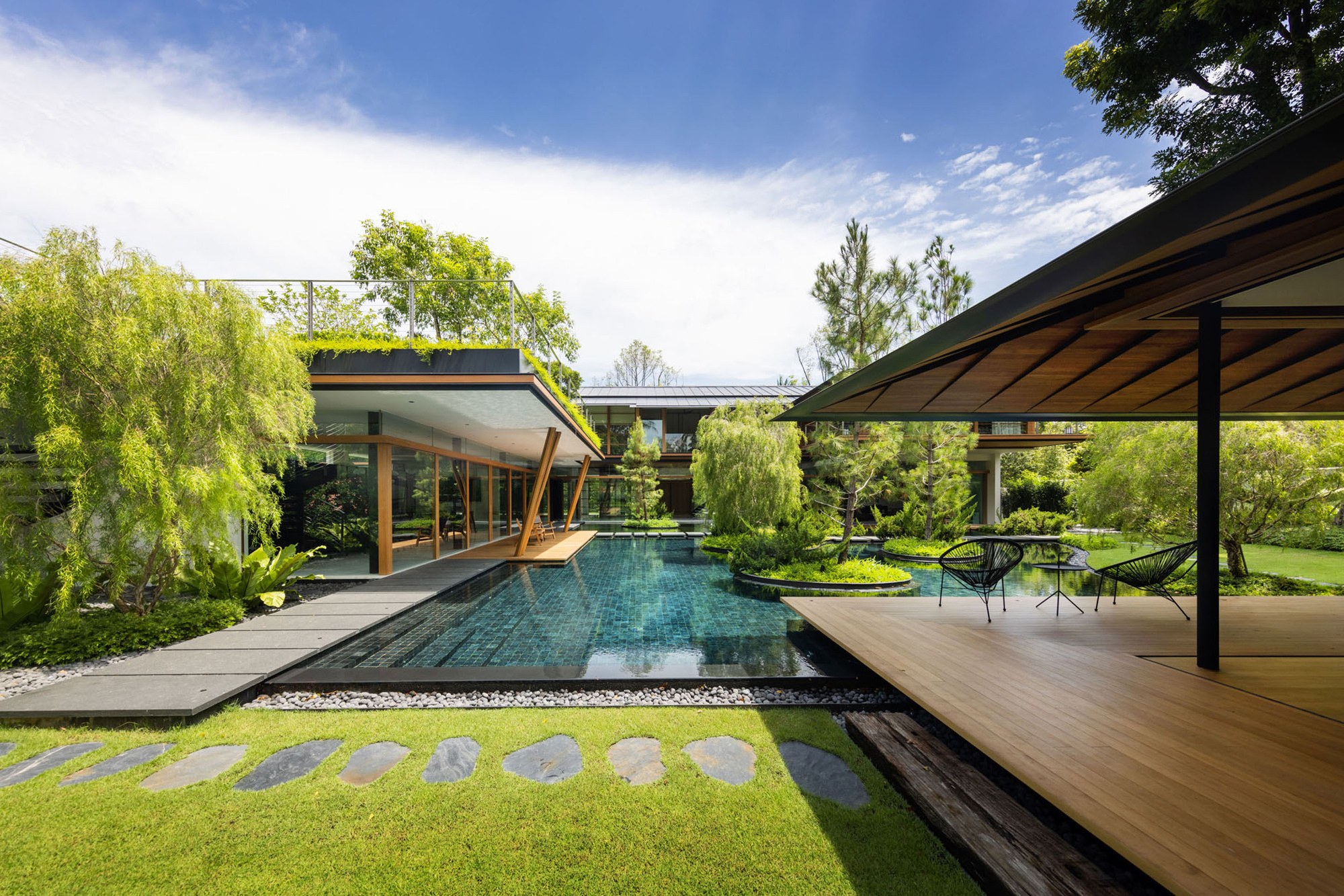 Gallery of Water Courtyard House / Guz Architects - 4