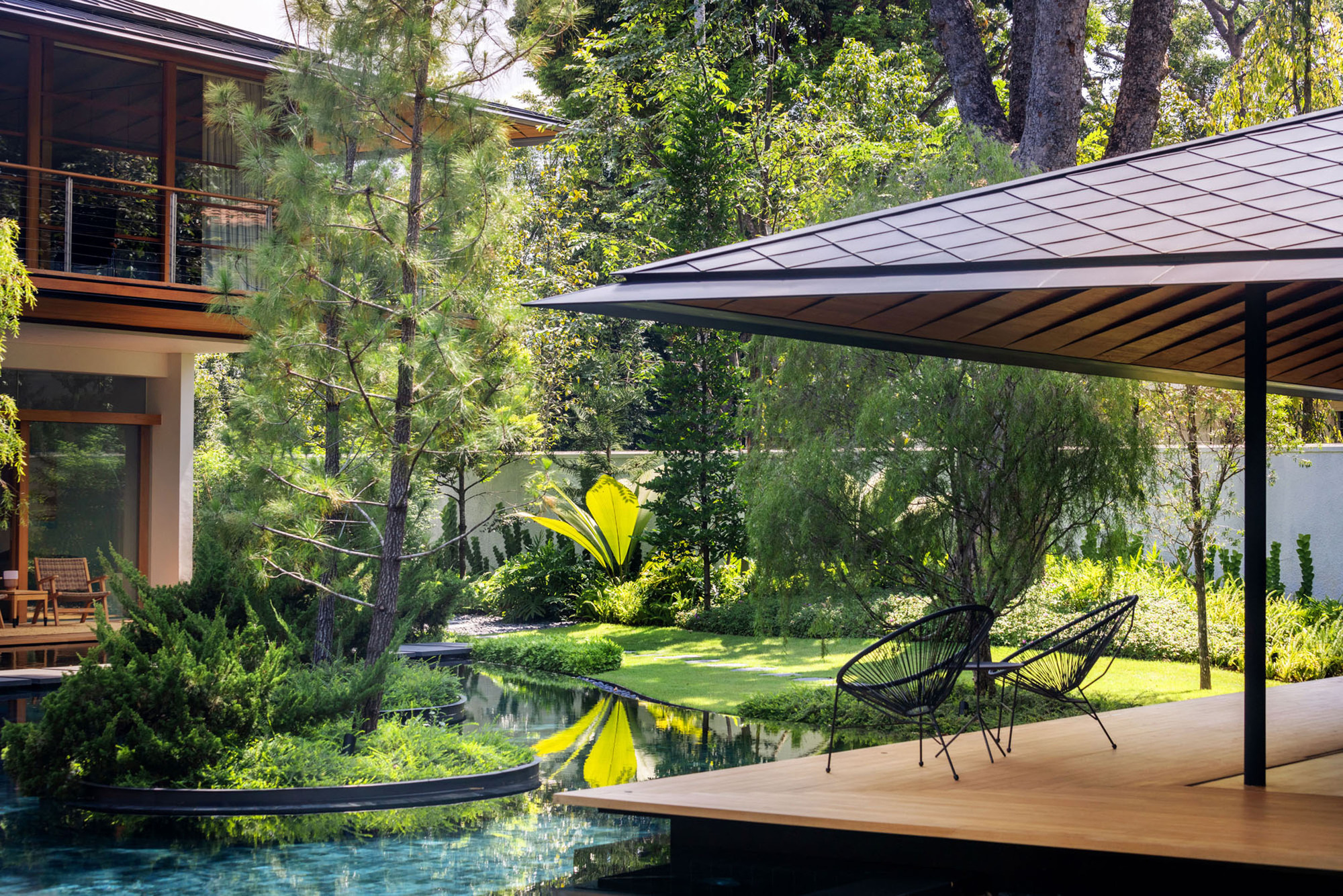 Gallery of Water Courtyard House / Guz Architects - 5