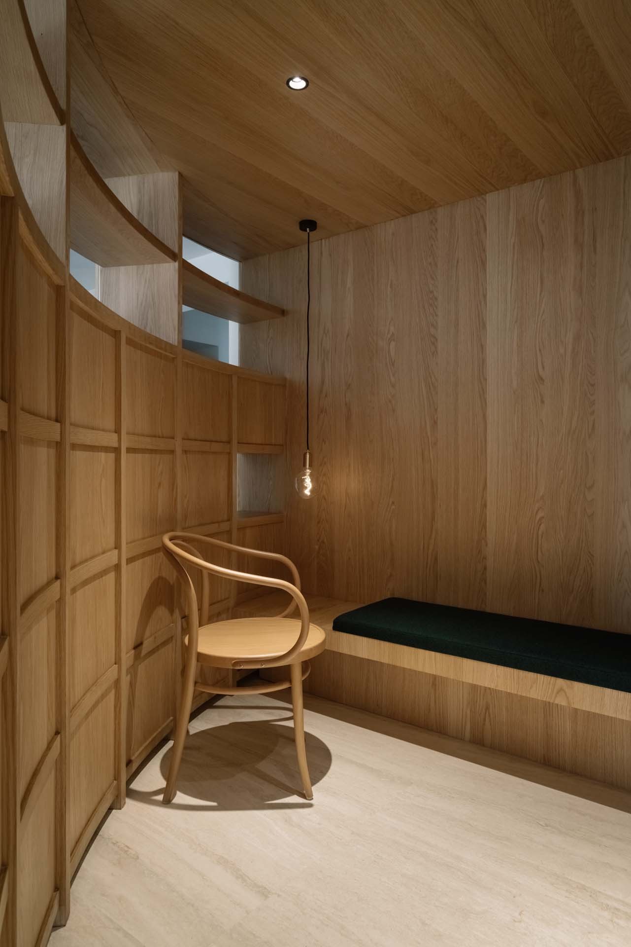 Gallery of A Private Reading Room / atelier tao+c - 24