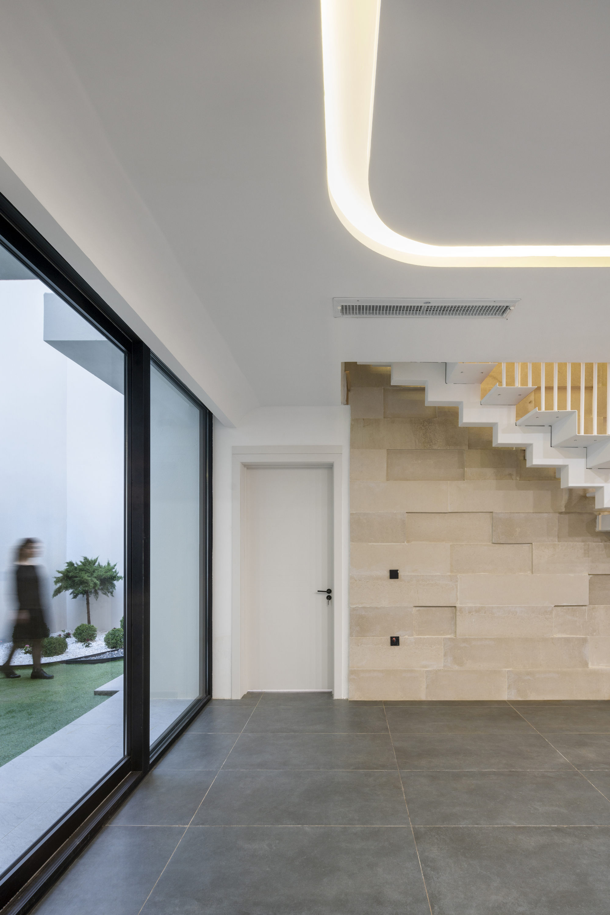 Gallery of Bakrajo House / ZAKAA Architecture - 9