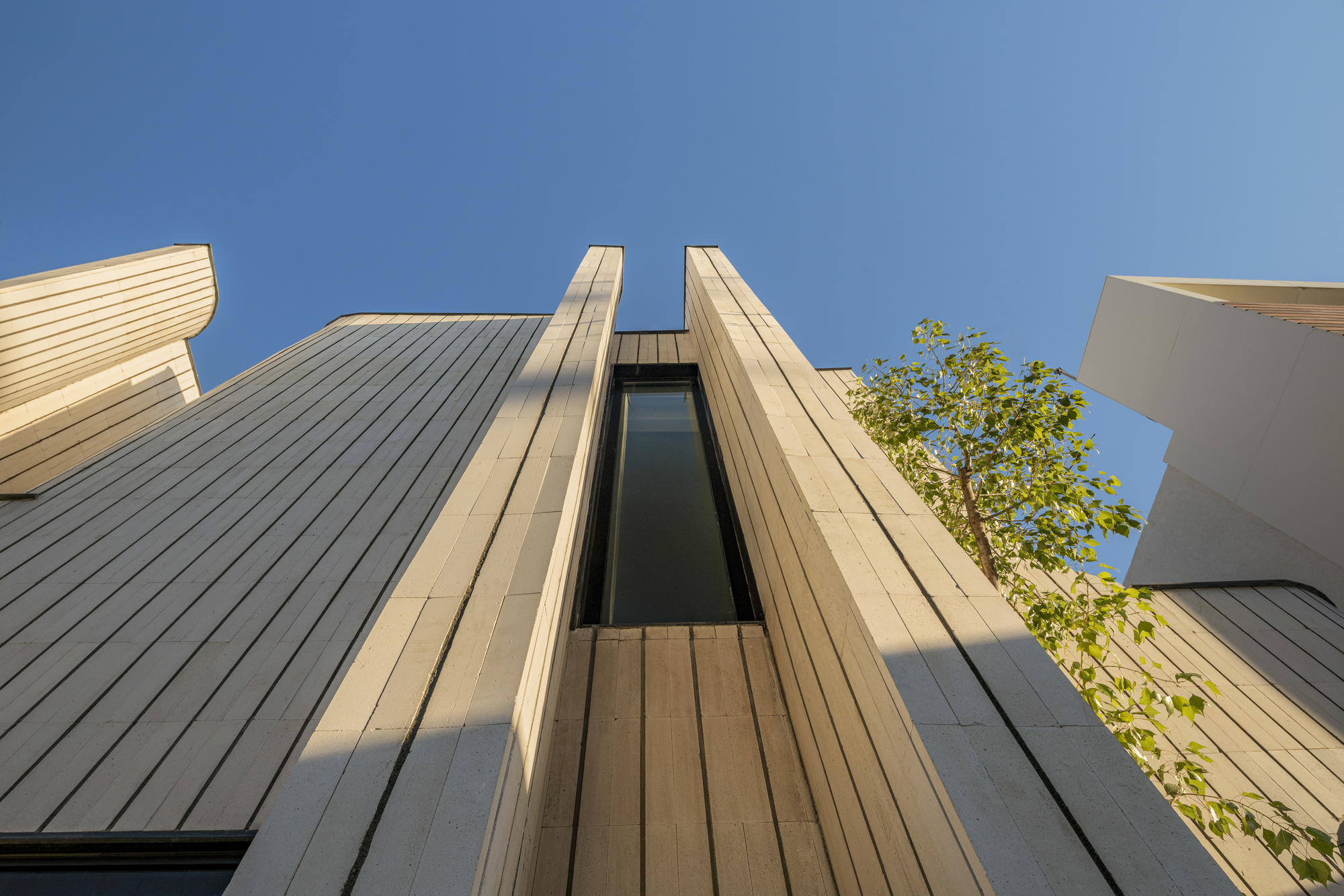 Gallery of Bakrajo House / ZAKAA Architecture - 11