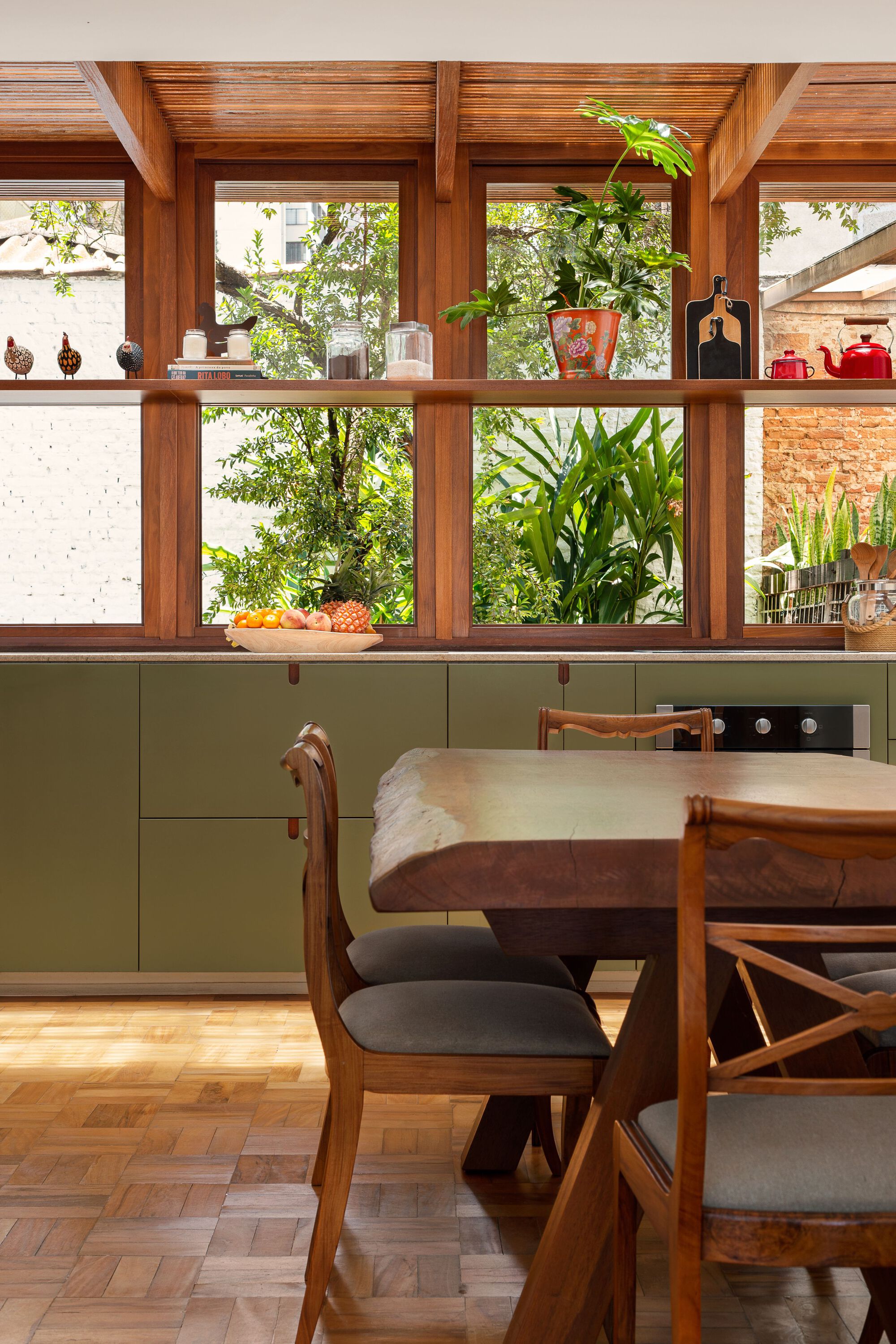 Gallery of Kitchen Cabinet: 20 Projects in Brazilian Houses and ...